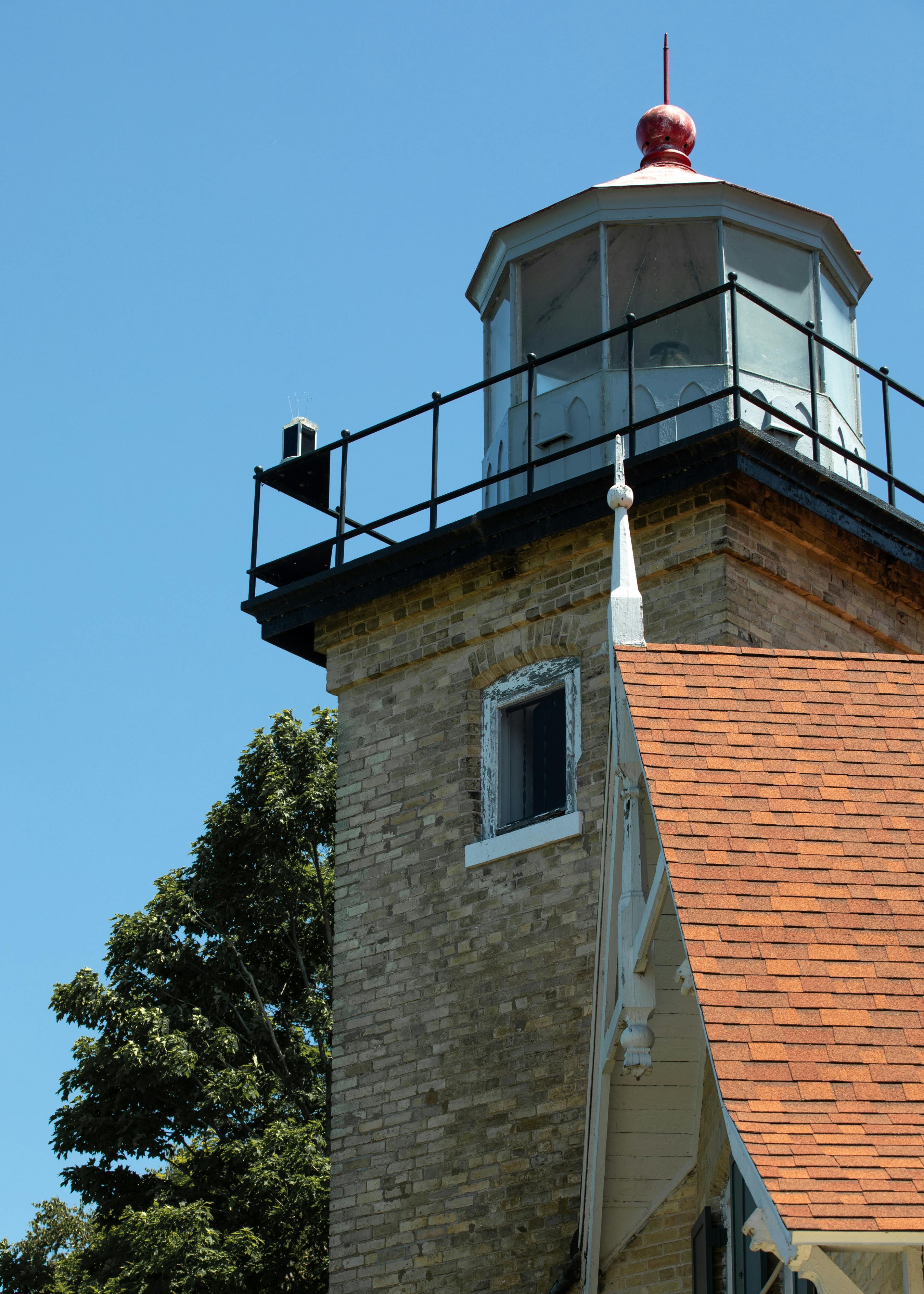 Close-up of the Eagle Bluff Lighthouse · Free Stock Photo