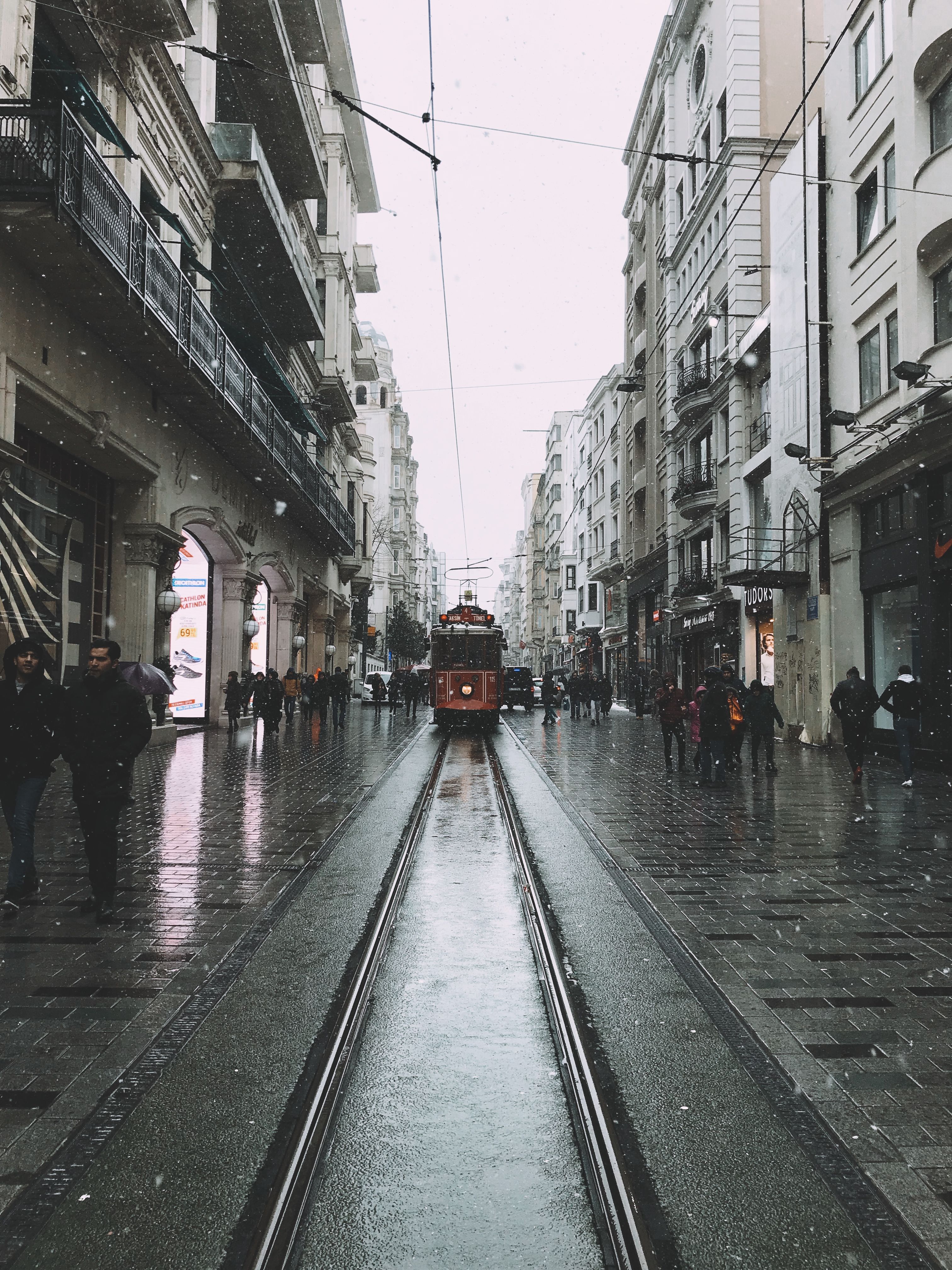 People Walking Outdoor Photos, Download The BEST Free People Walking ...