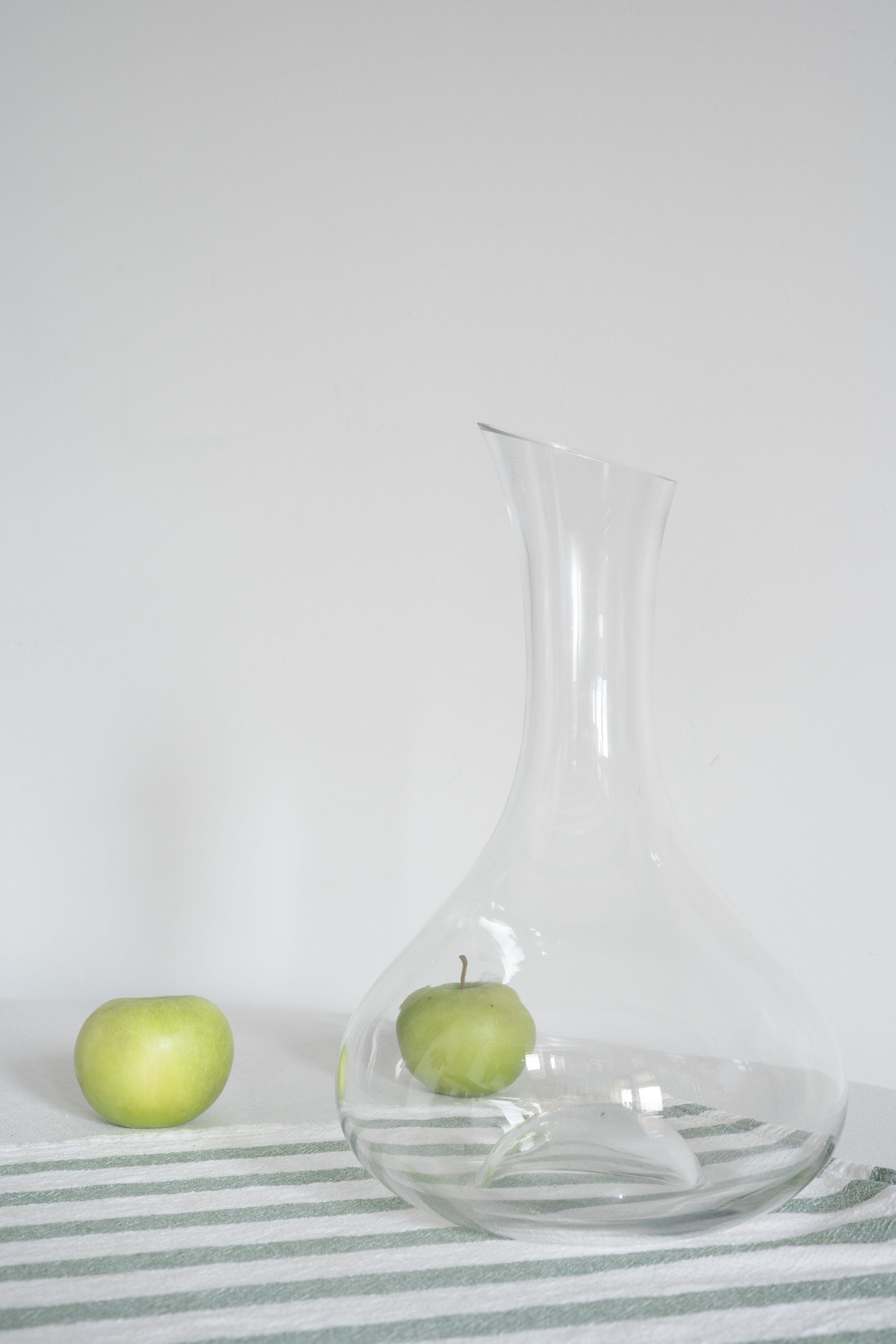 Apples and a Glass Vase · Free Stock Photo