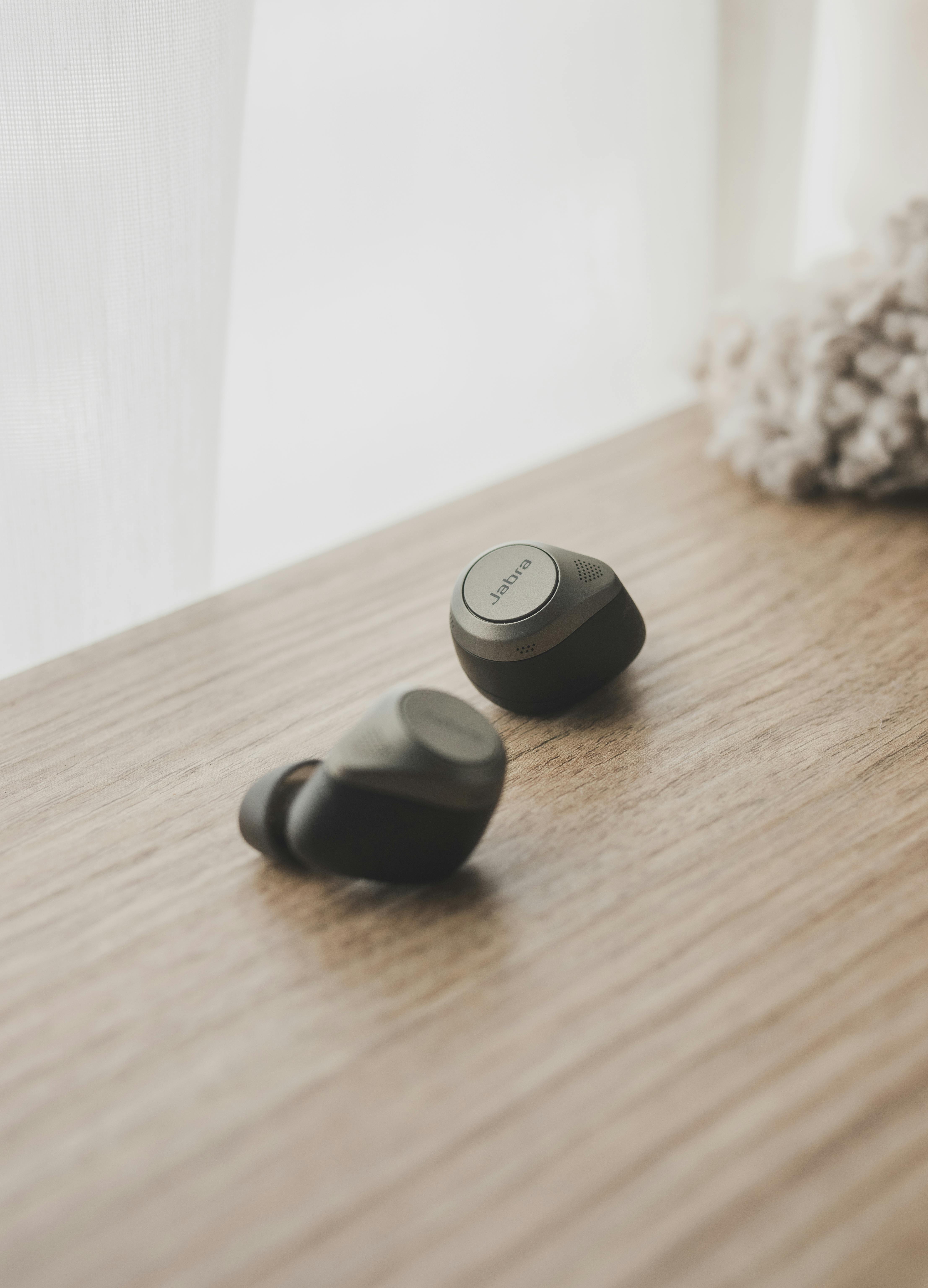 Earpiece Photos, Download The BEST Free Earpiece Stock Photos & HD Images