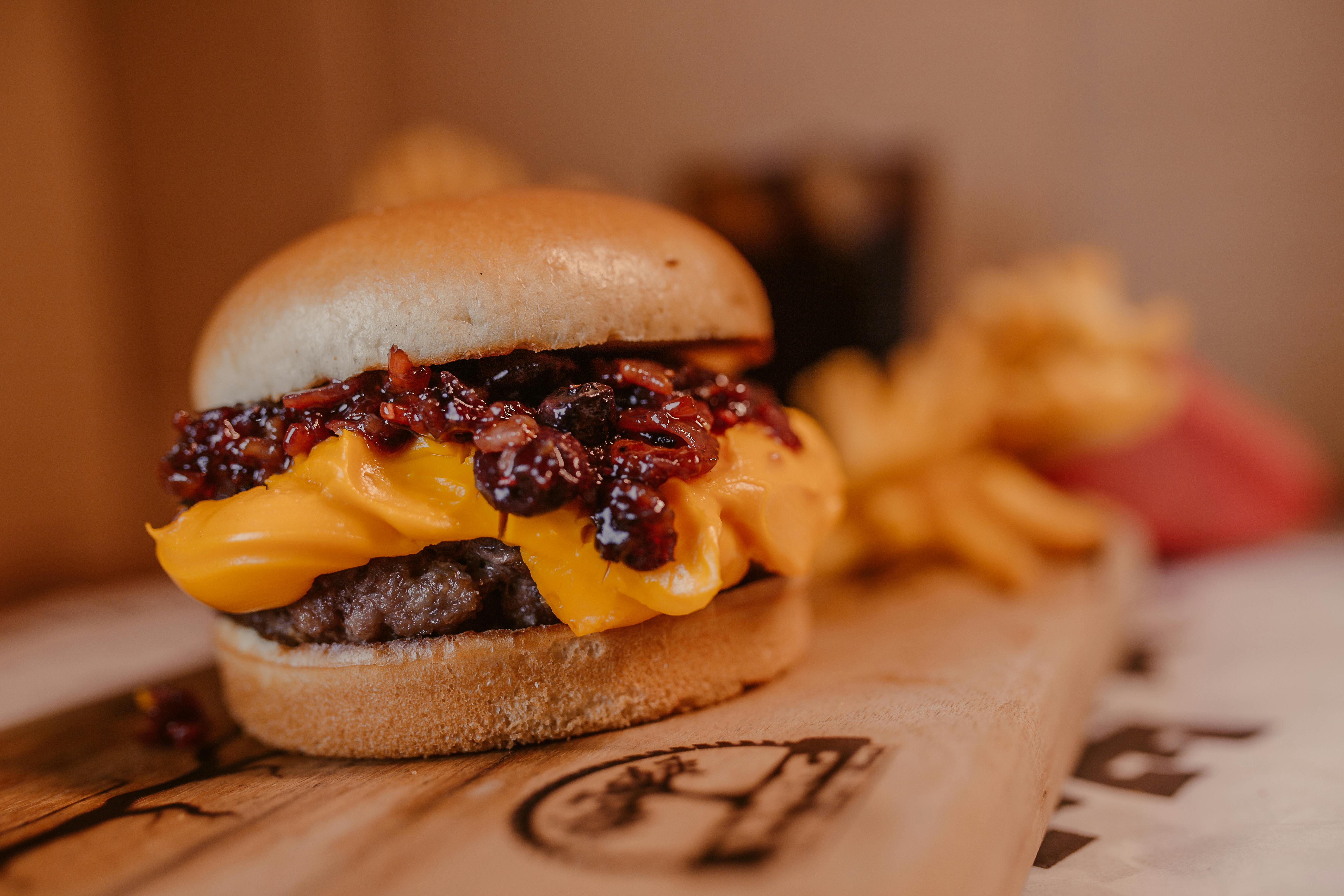 Cheesy Burger Photos, Download The BEST Free Cheesy Burger Stock Photos ...