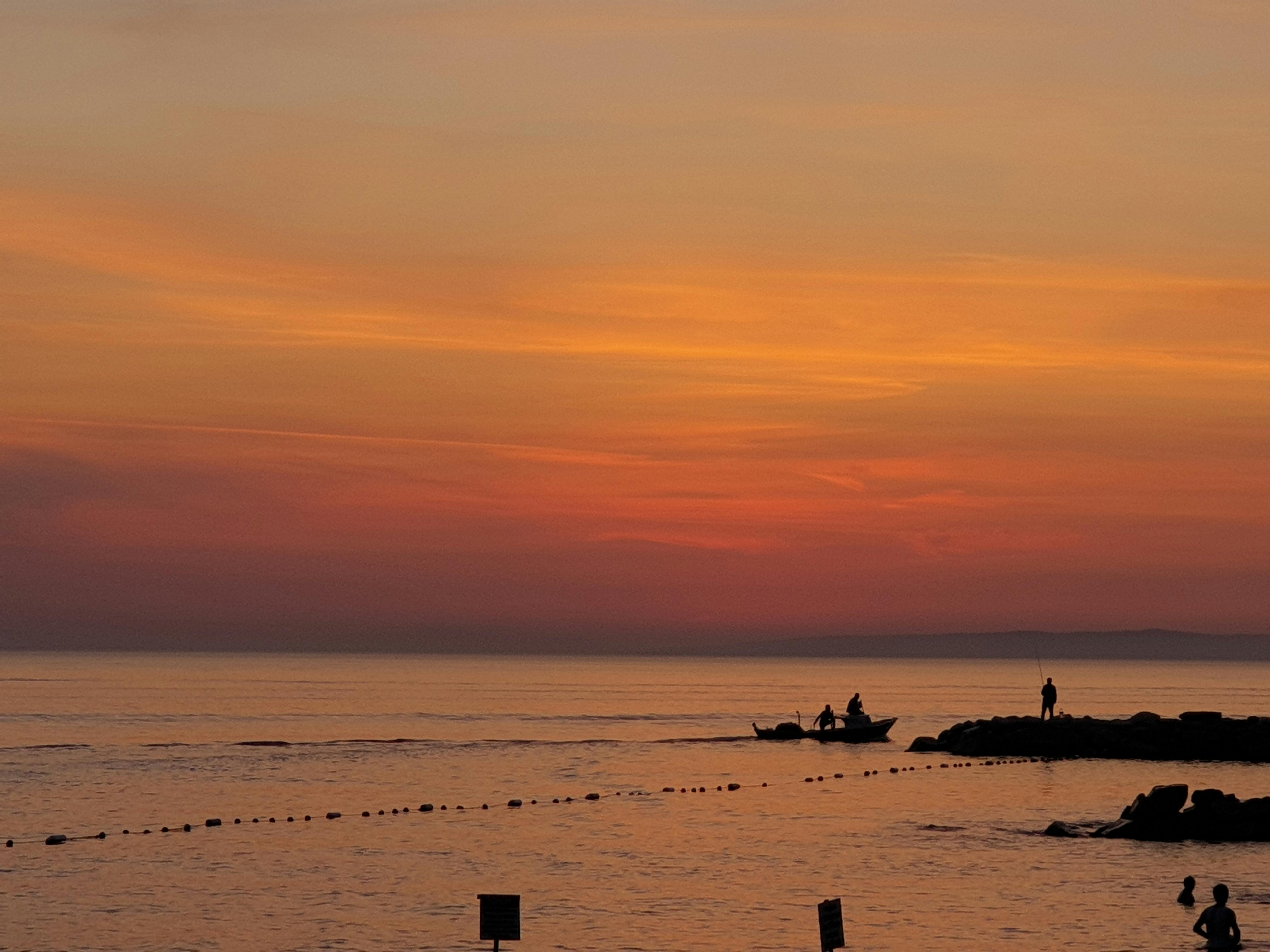 Scenic View of Sea during Sunset · Free Stock Photo