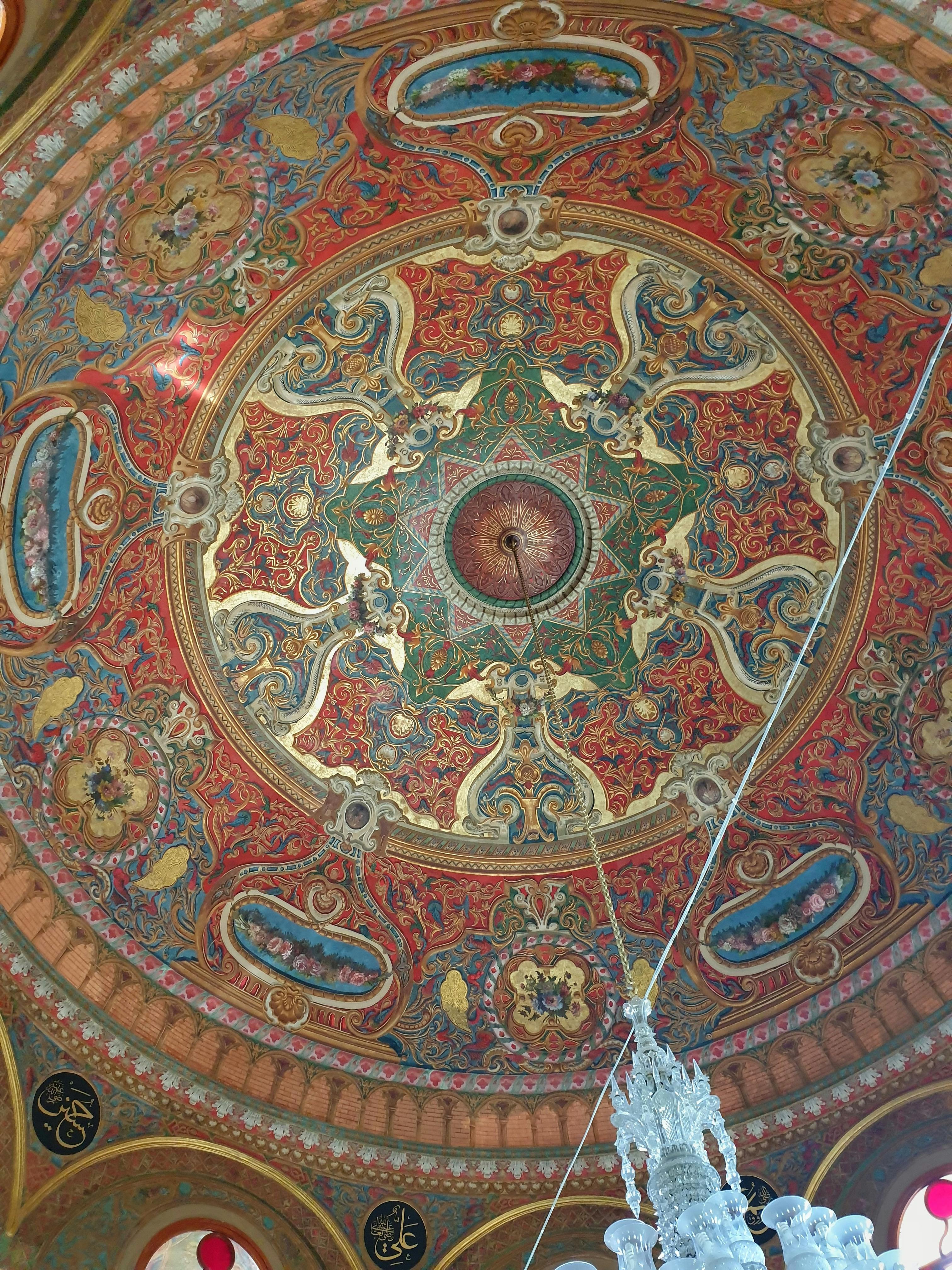 Modern Ceiling with a Pattern · Free Stock Photo