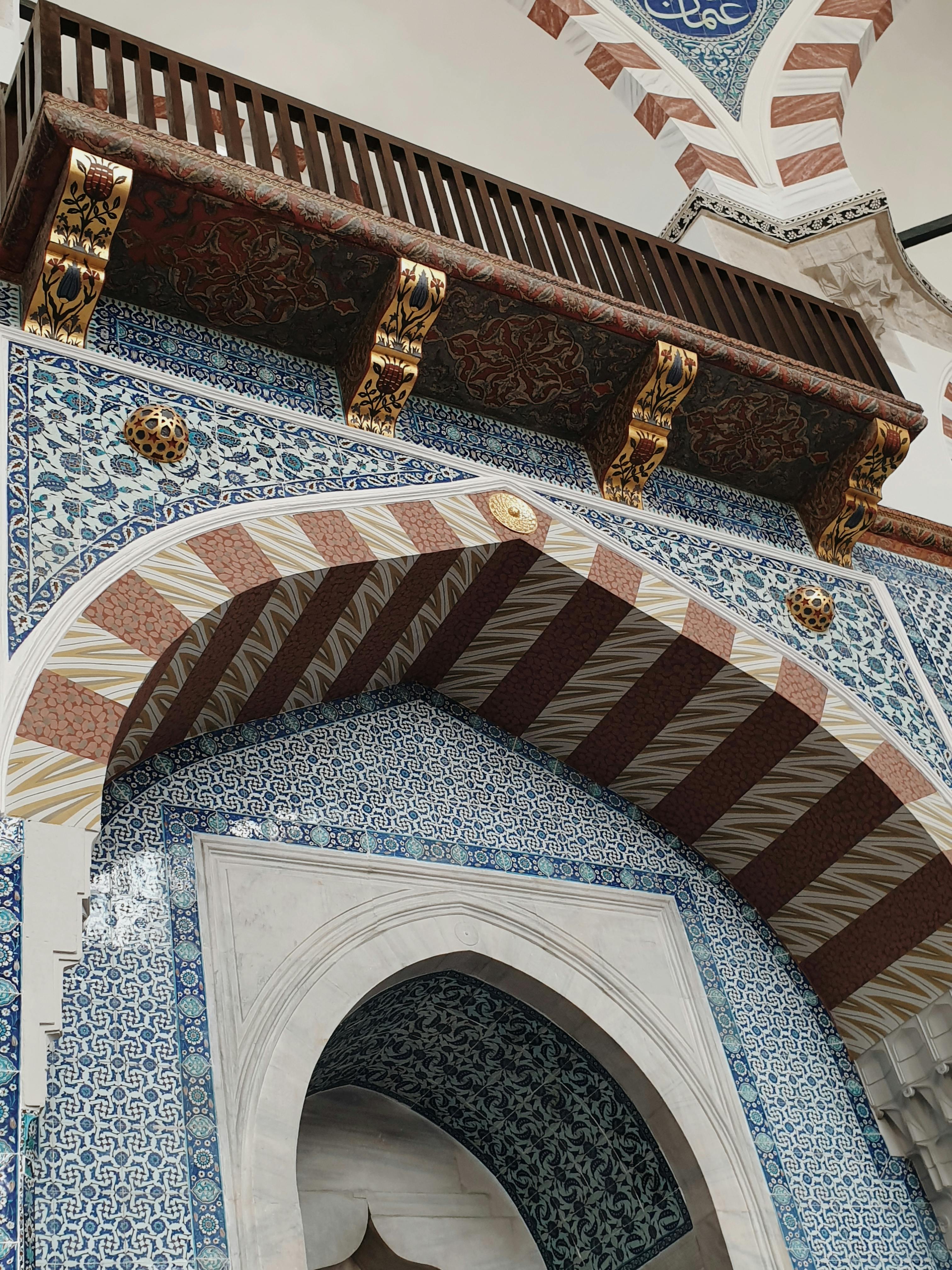 Amazing mosaic tilework and arabesque ornaments on walls of ancient ...