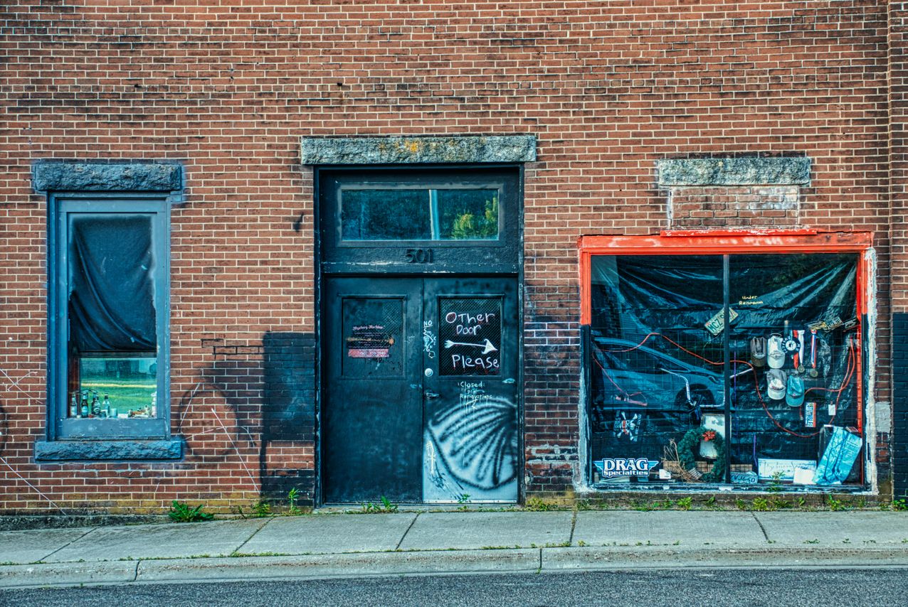 Closed Shop Laws Explained: Simple Guide to Workplace Rules