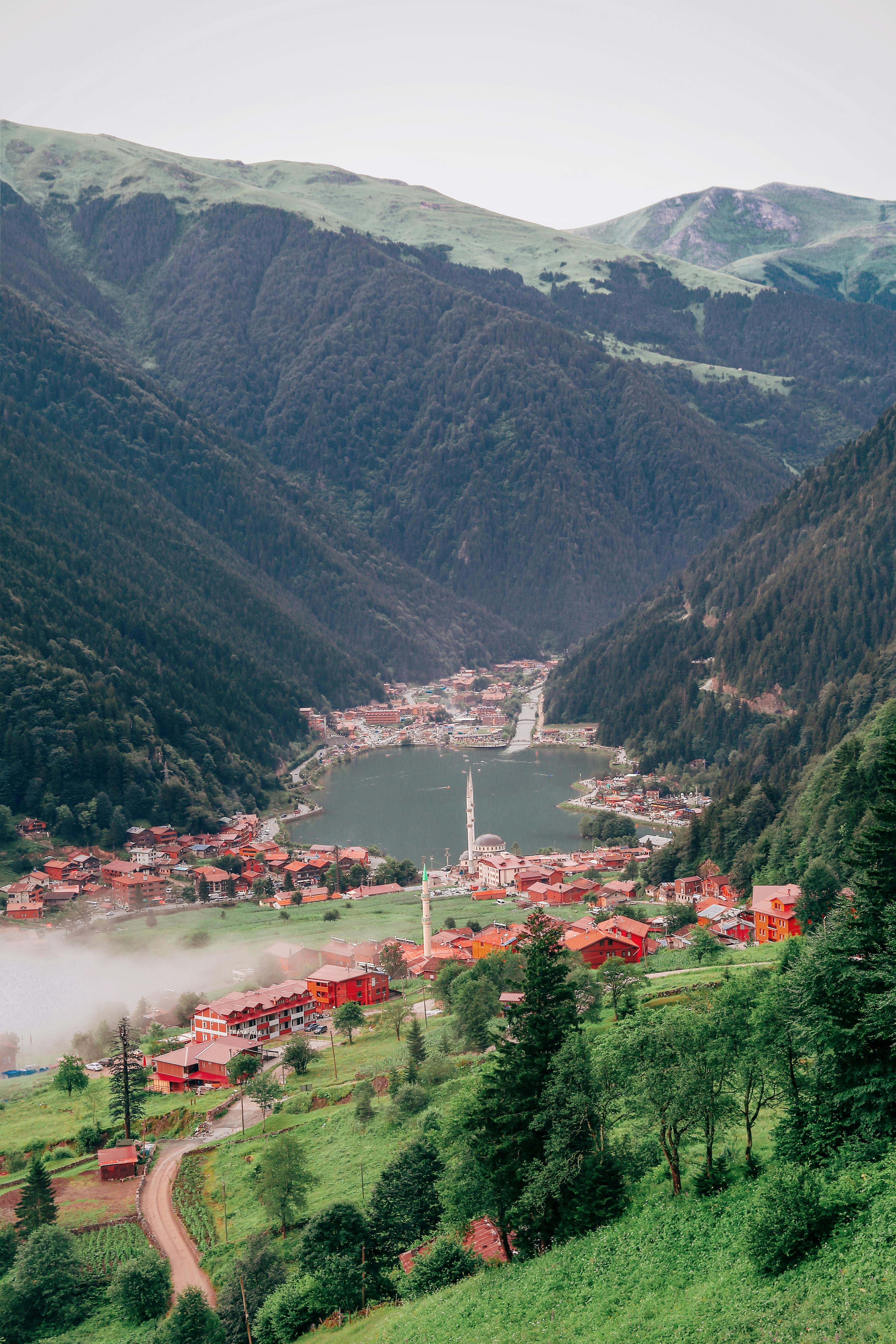 Town in Between Mountains · Free Stock Photo