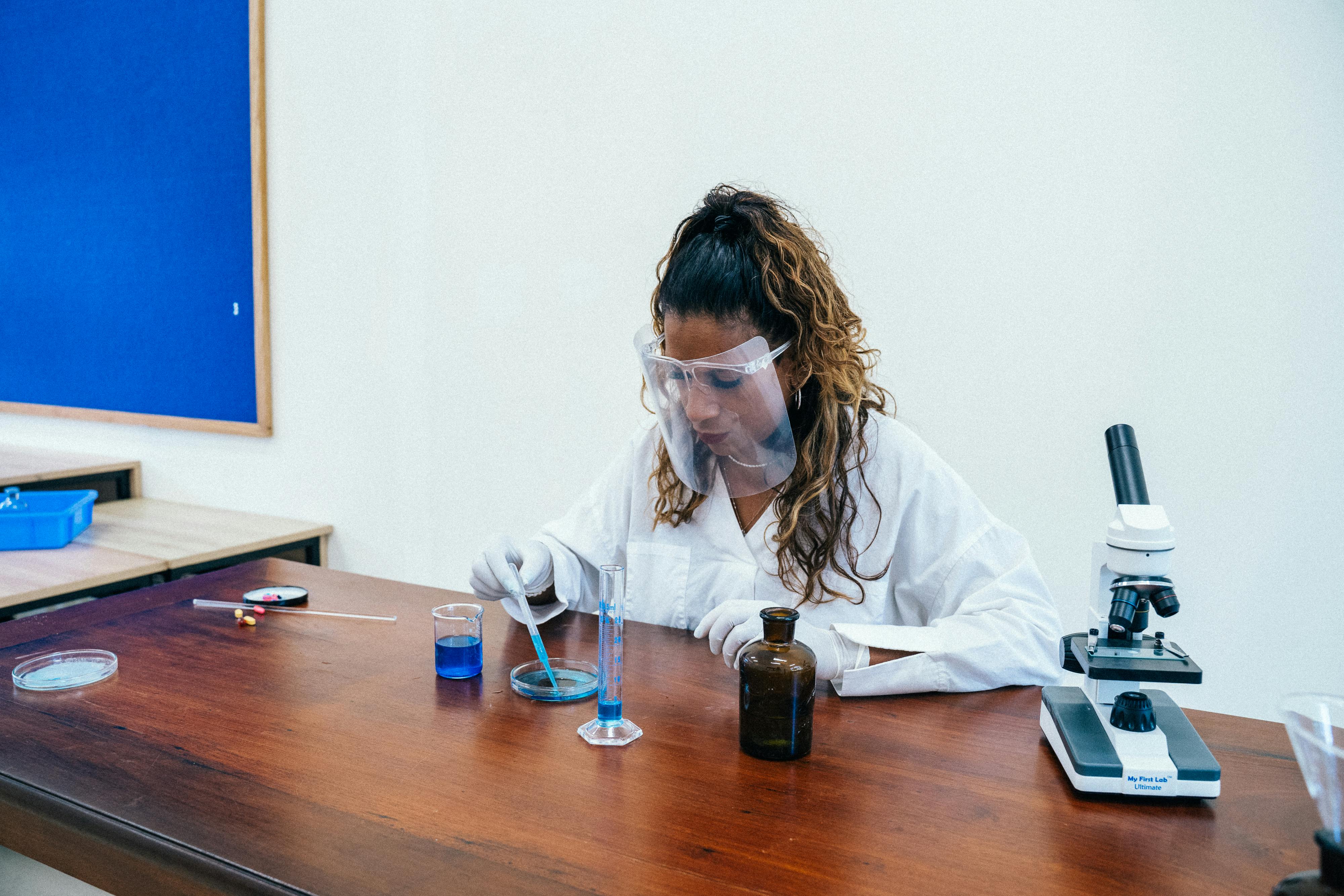 Chemicals Mixing Photos, Download The BEST Free Chemicals Mixing Stock ...