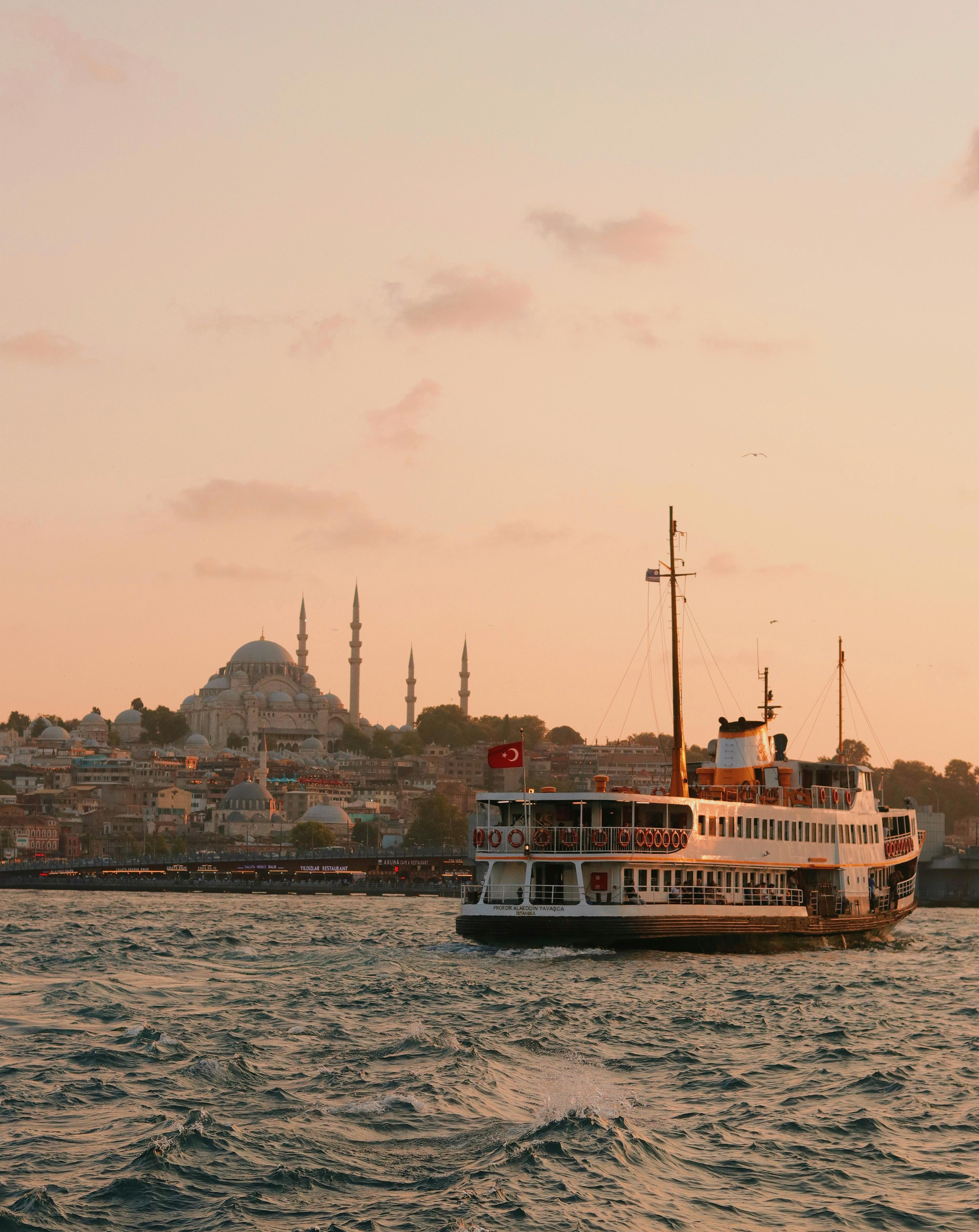 A Ship Traveling on Water · Free Stock Photo