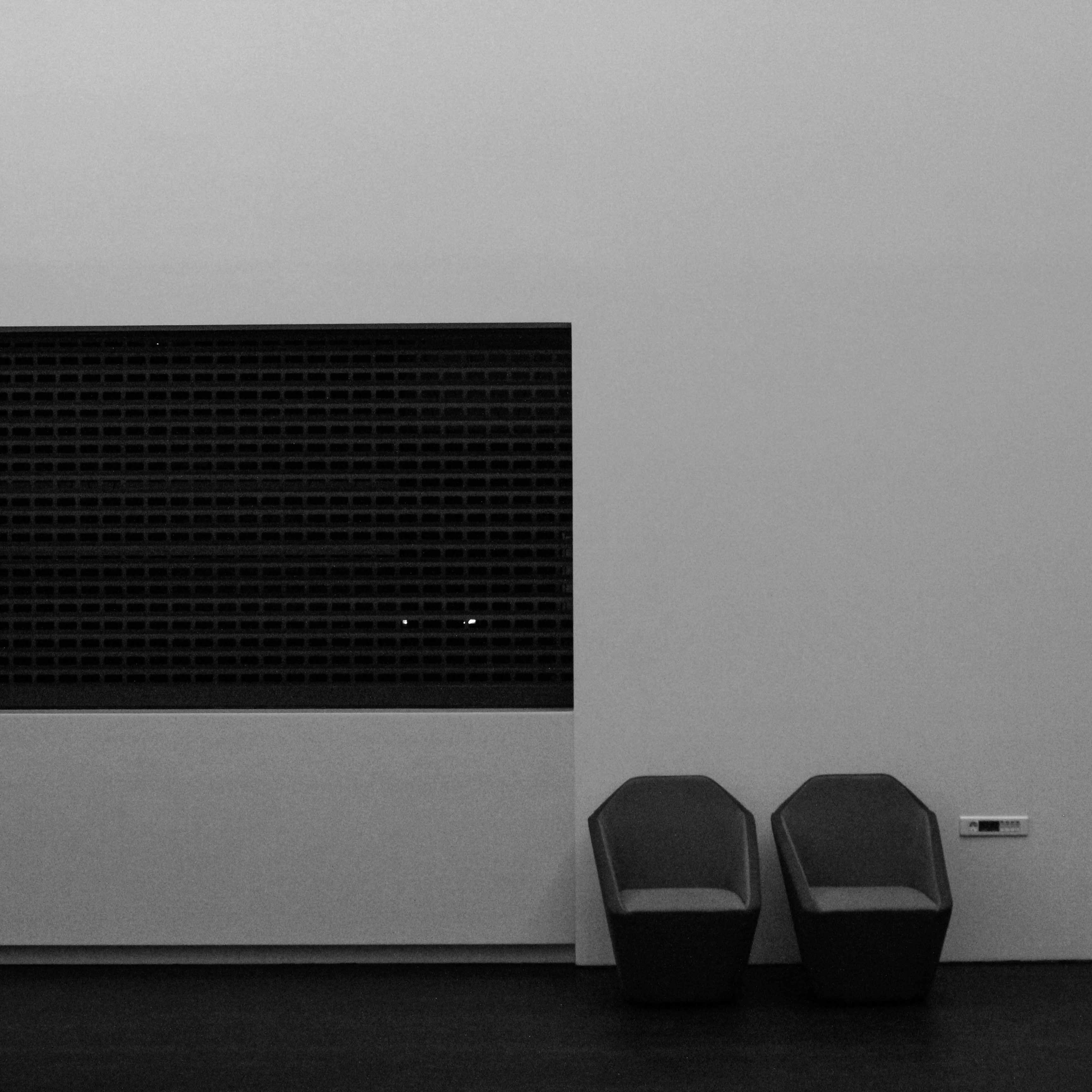 2 Empty Seats · Free Stock Photo