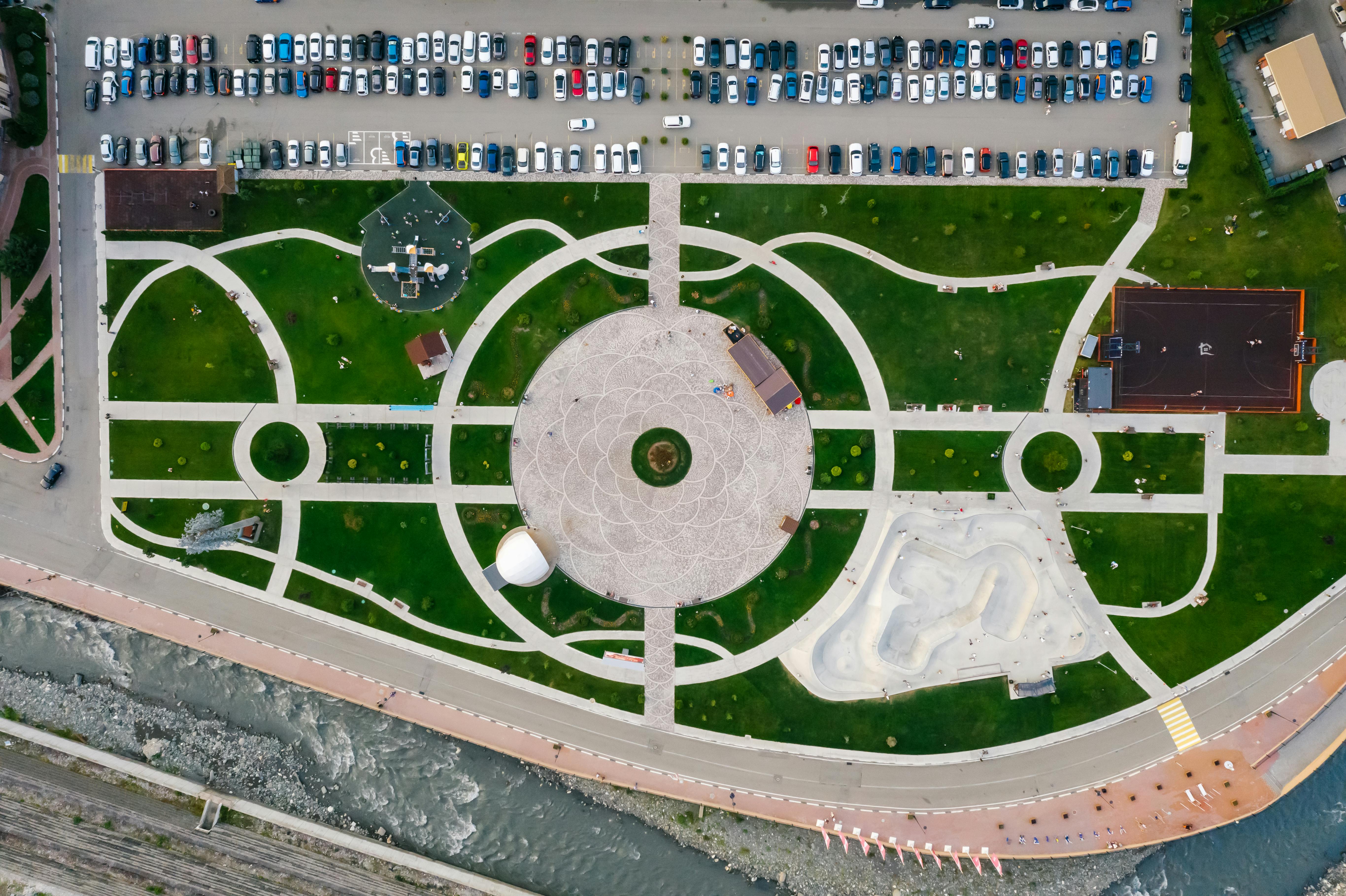 Park Walkways Photos, Download The BEST Free Park Walkways Stock Photos ...