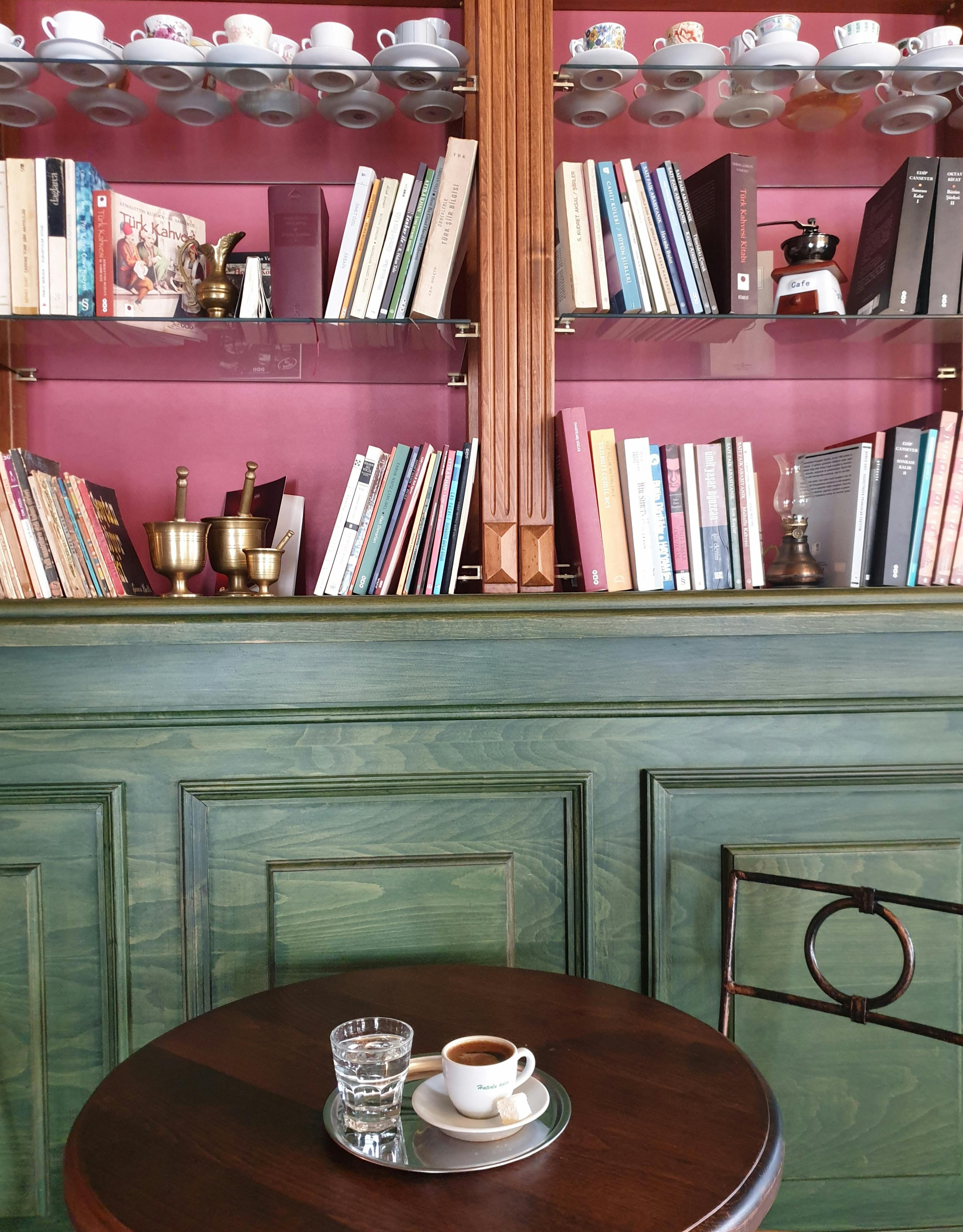 26,849+ Best Free Library books Stock Photos & Images · 100% Royalty ...