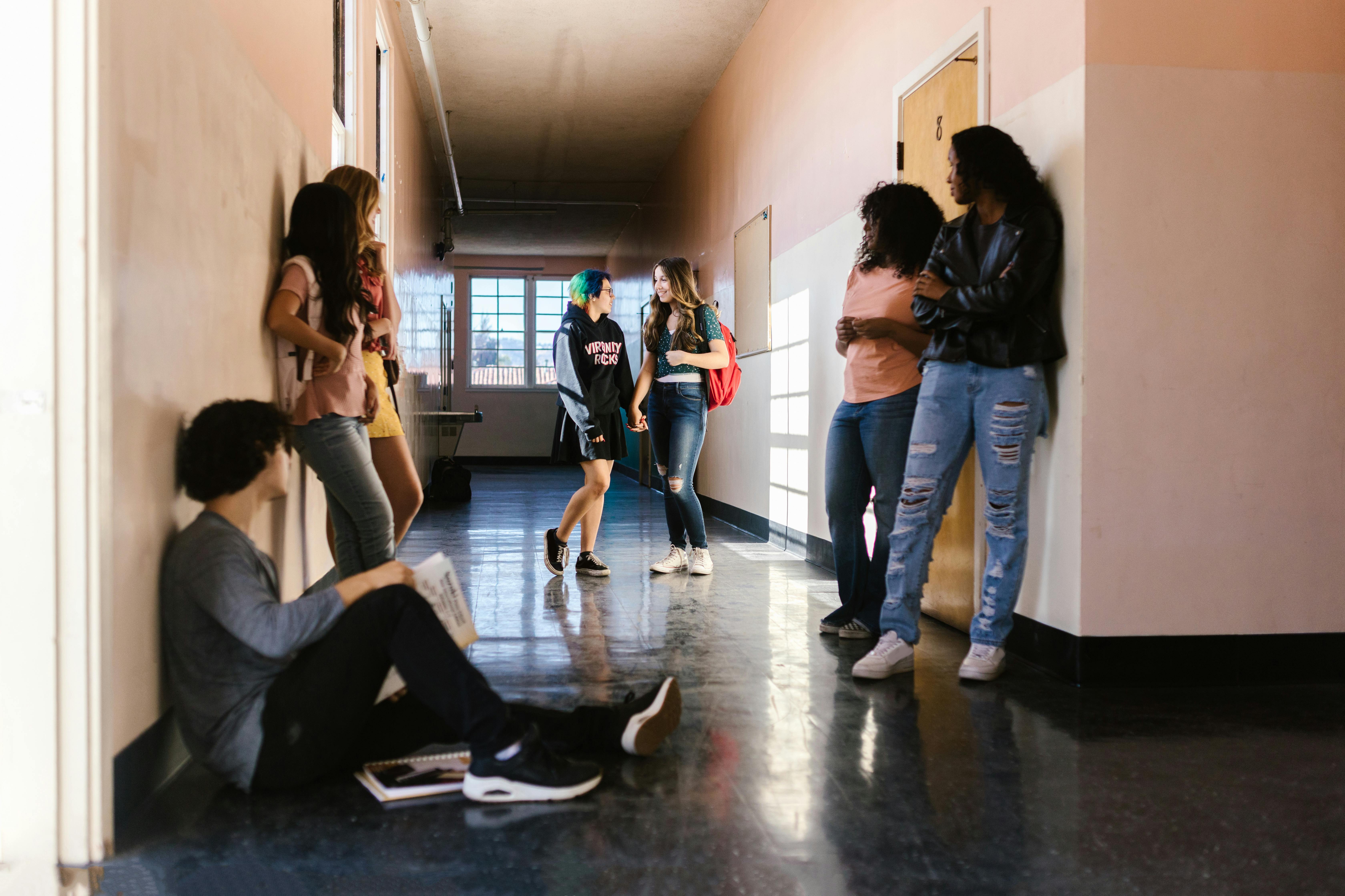 People in the School Hallway · Free Stock Photo