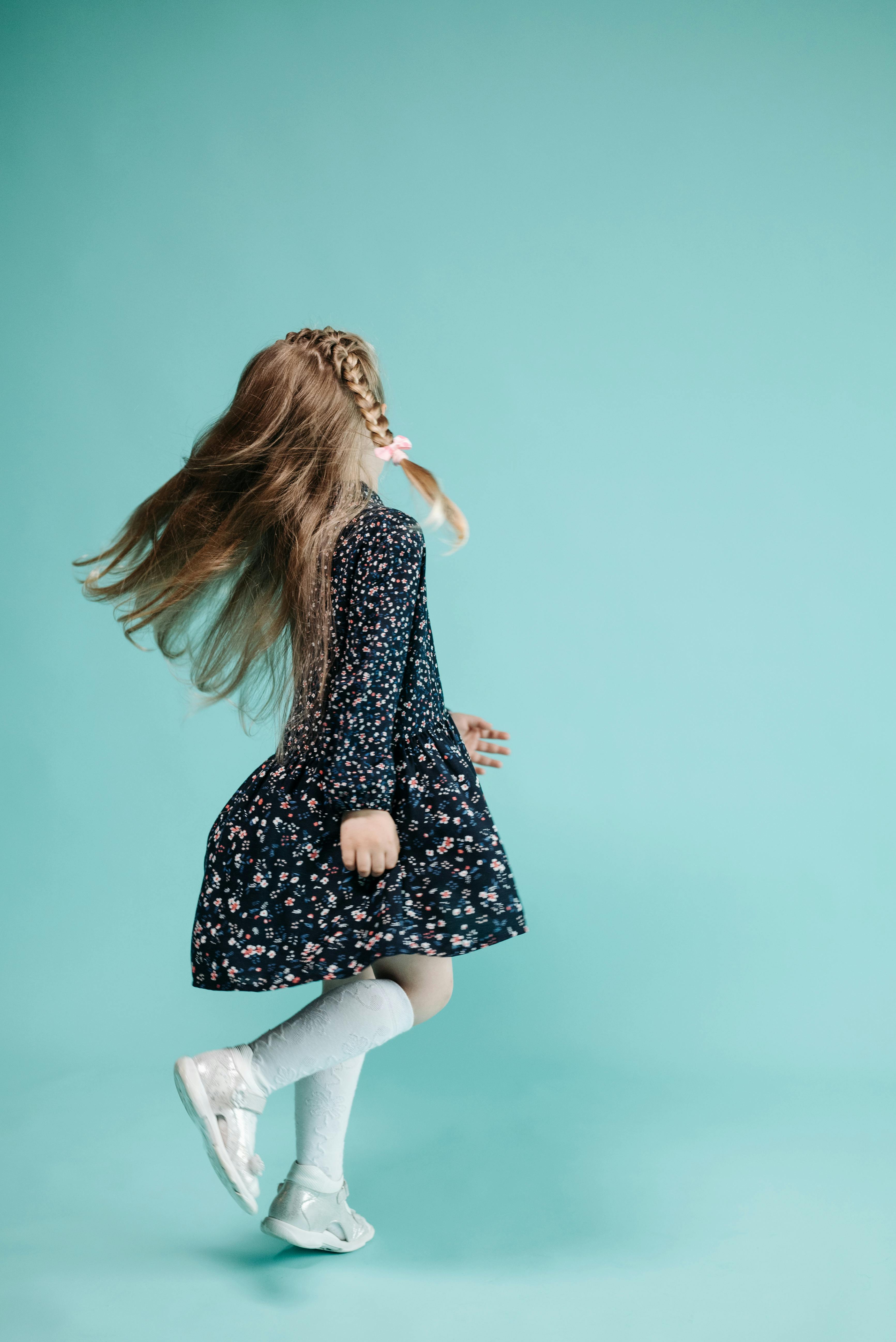 Girl Turn Around Happily Photos, Download The BEST Free Girl Turn ...