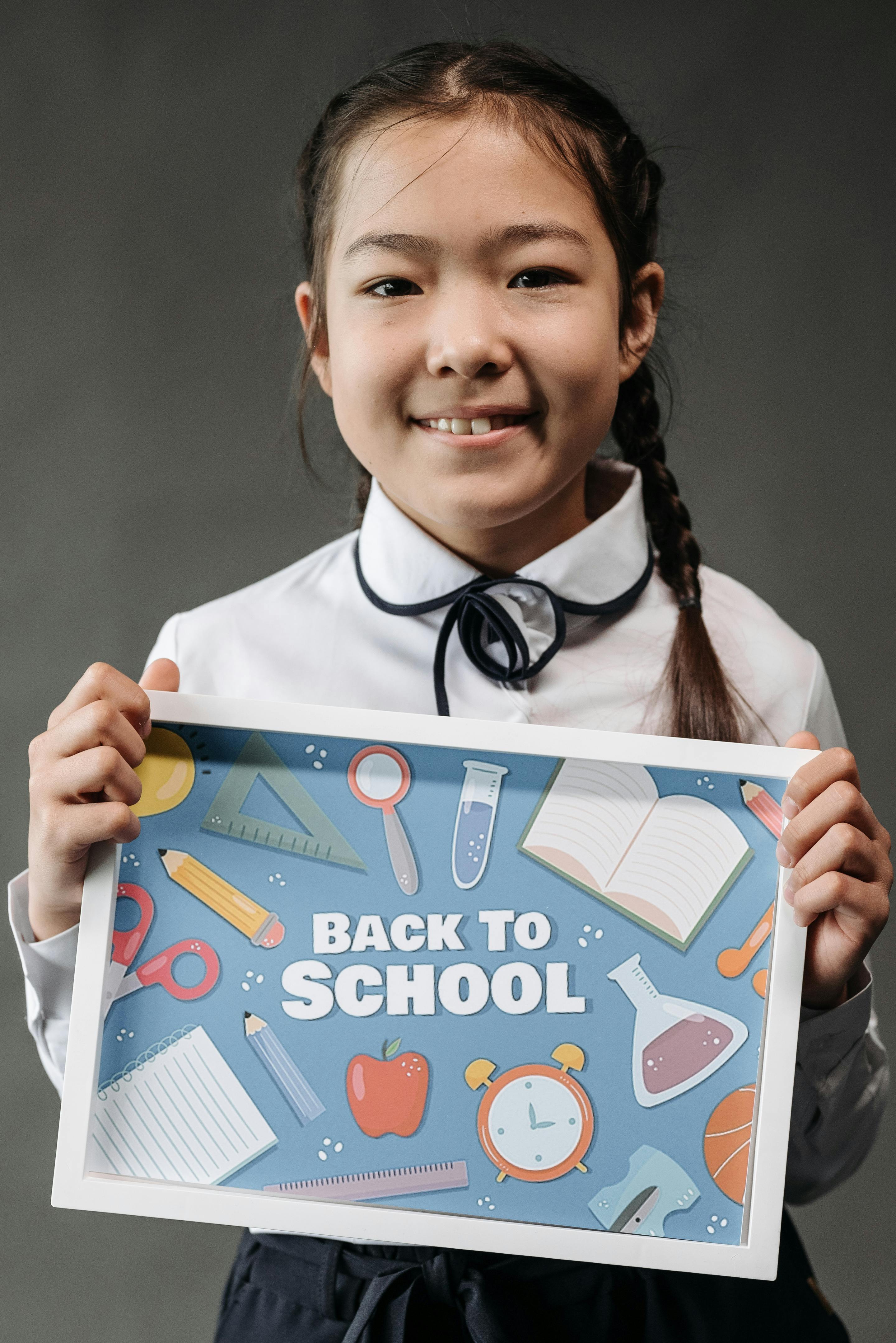 Students Inside he School · Free Stock Photo