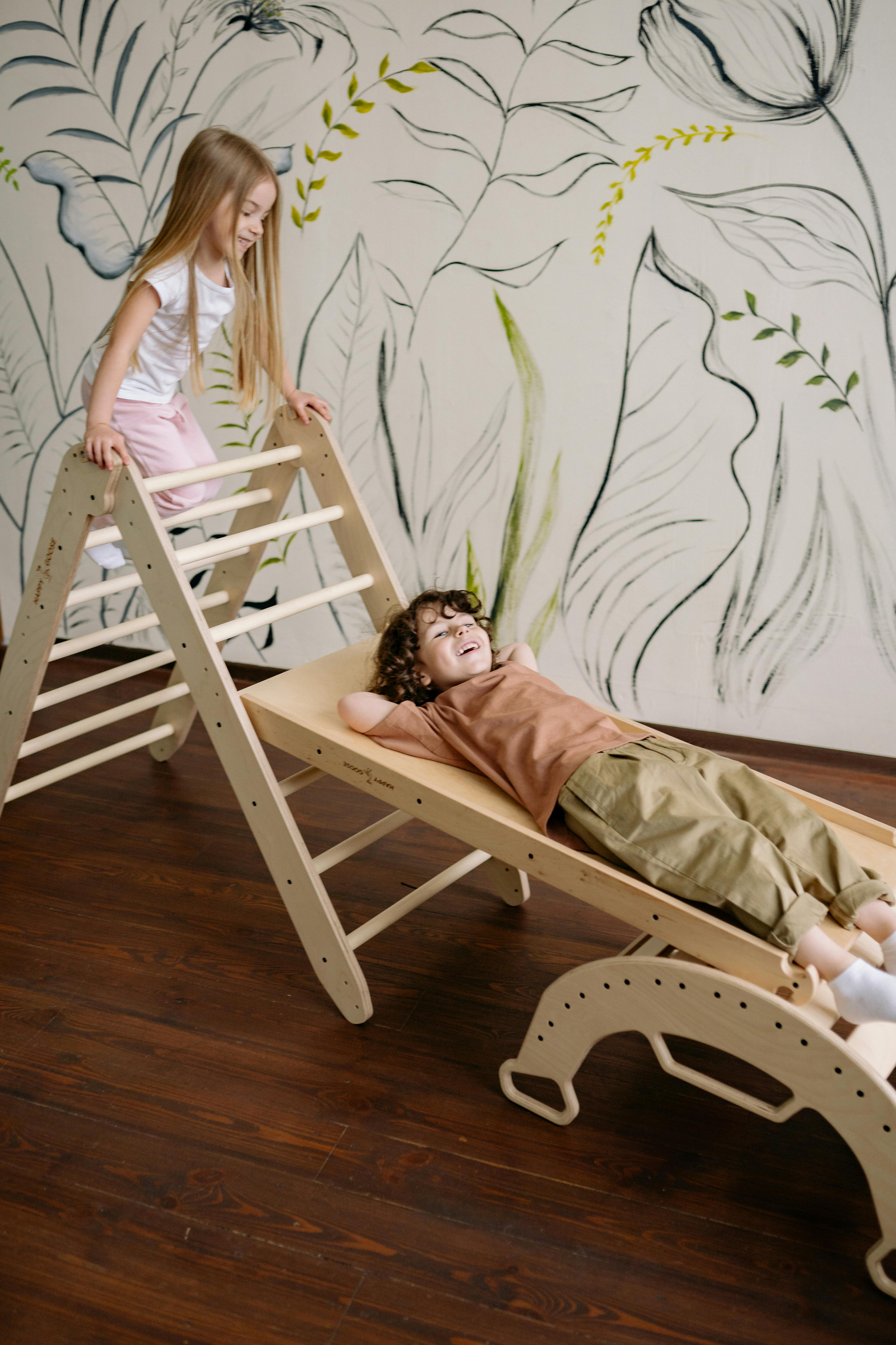 Downward Slide Photos, Download The BEST Free Downward Slide Stock ...