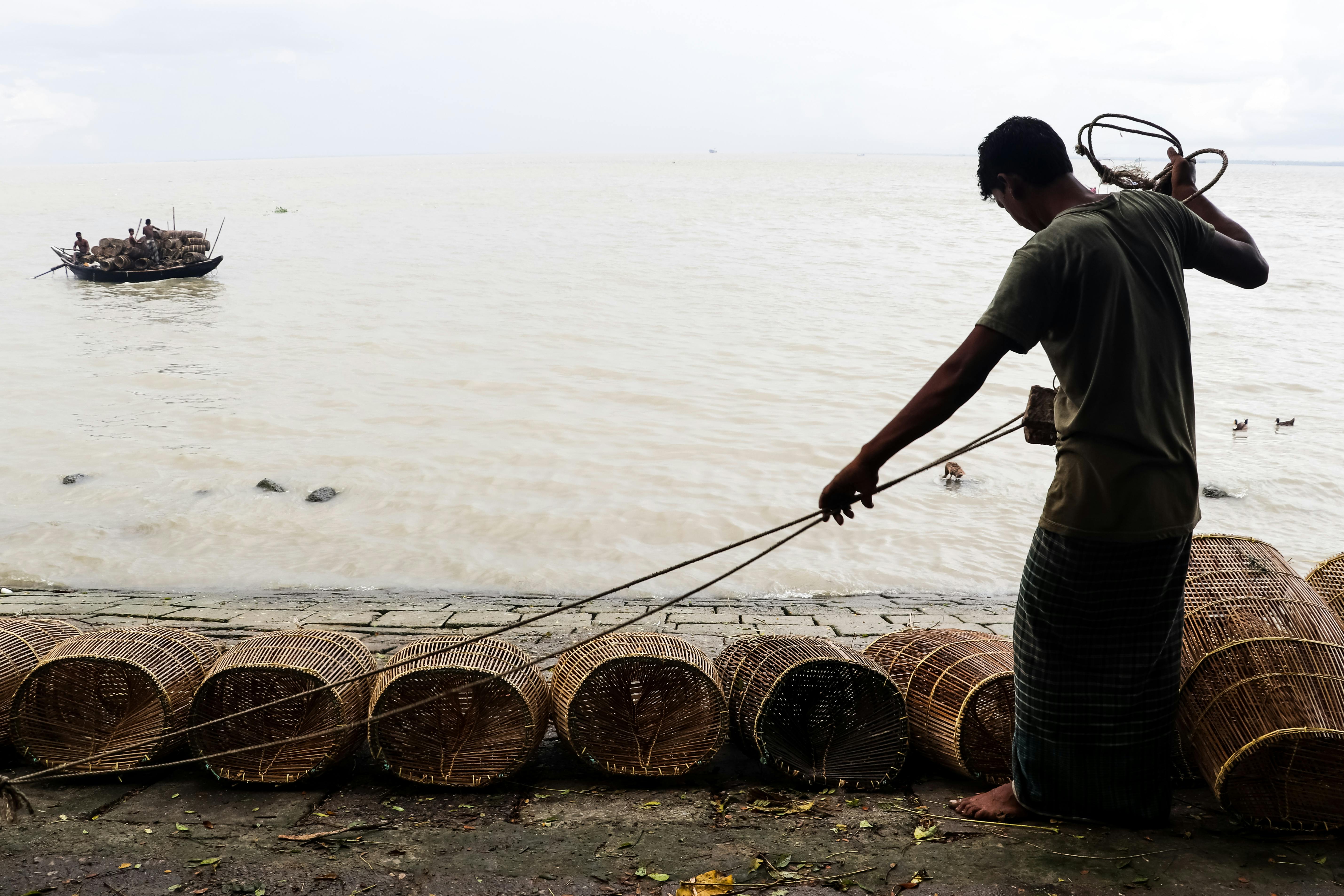 Men At Work Photos, Download The BEST Free Men At Work Stock Photos ...