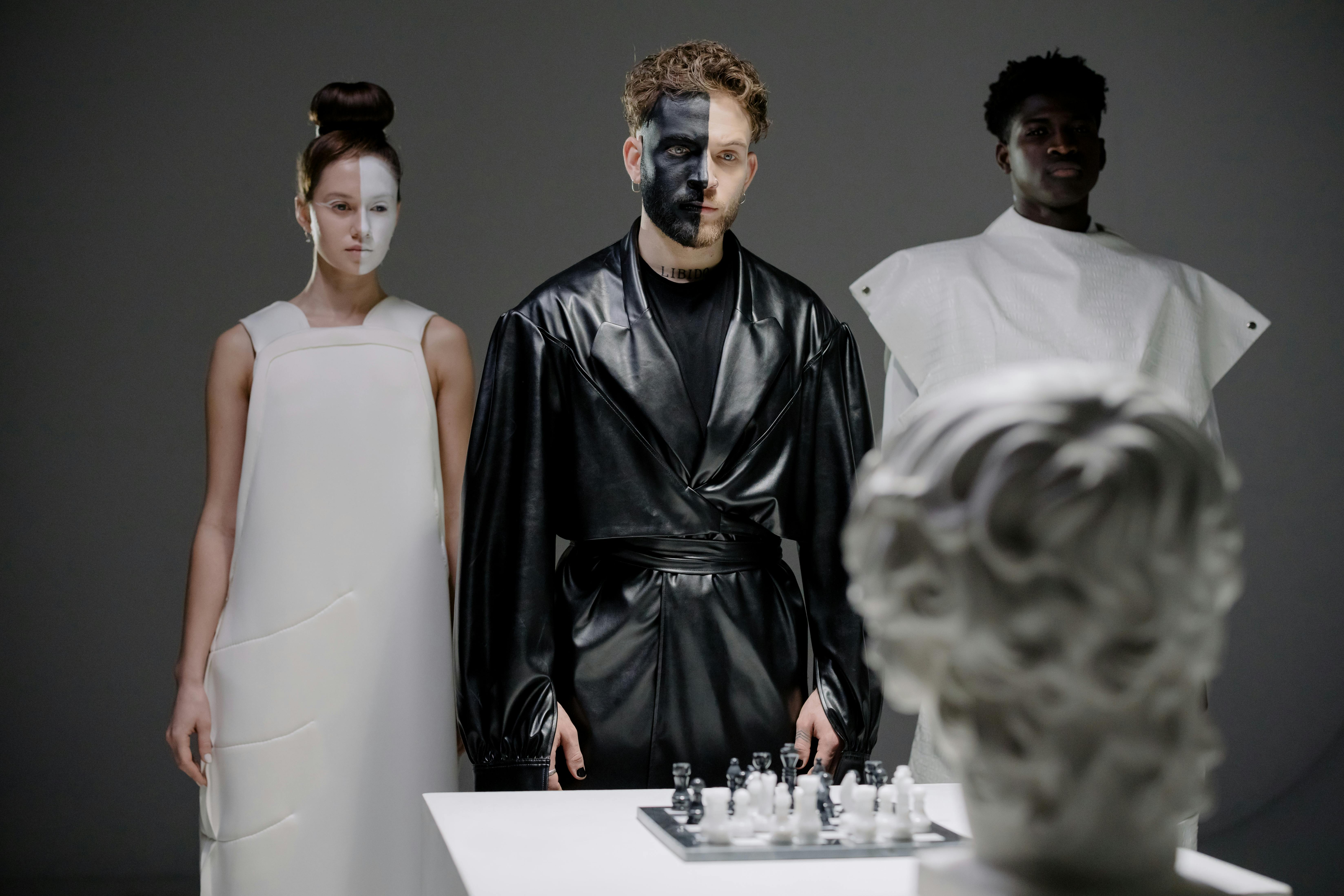 Woman Facing Challenges Photos, Download The BEST Free Woman Facing ...