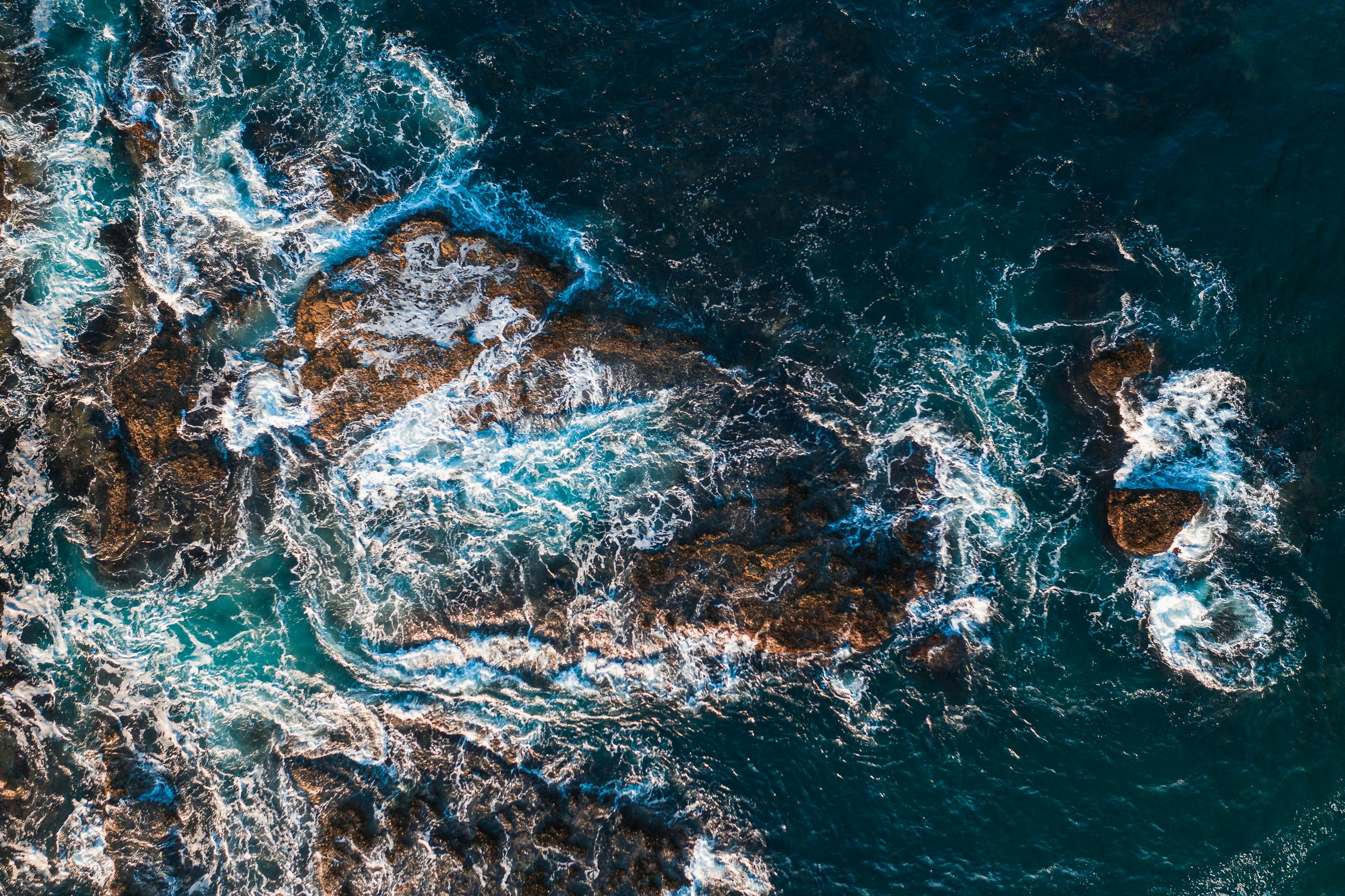 Aerial View of Ocean Waves · Free Stock Photo