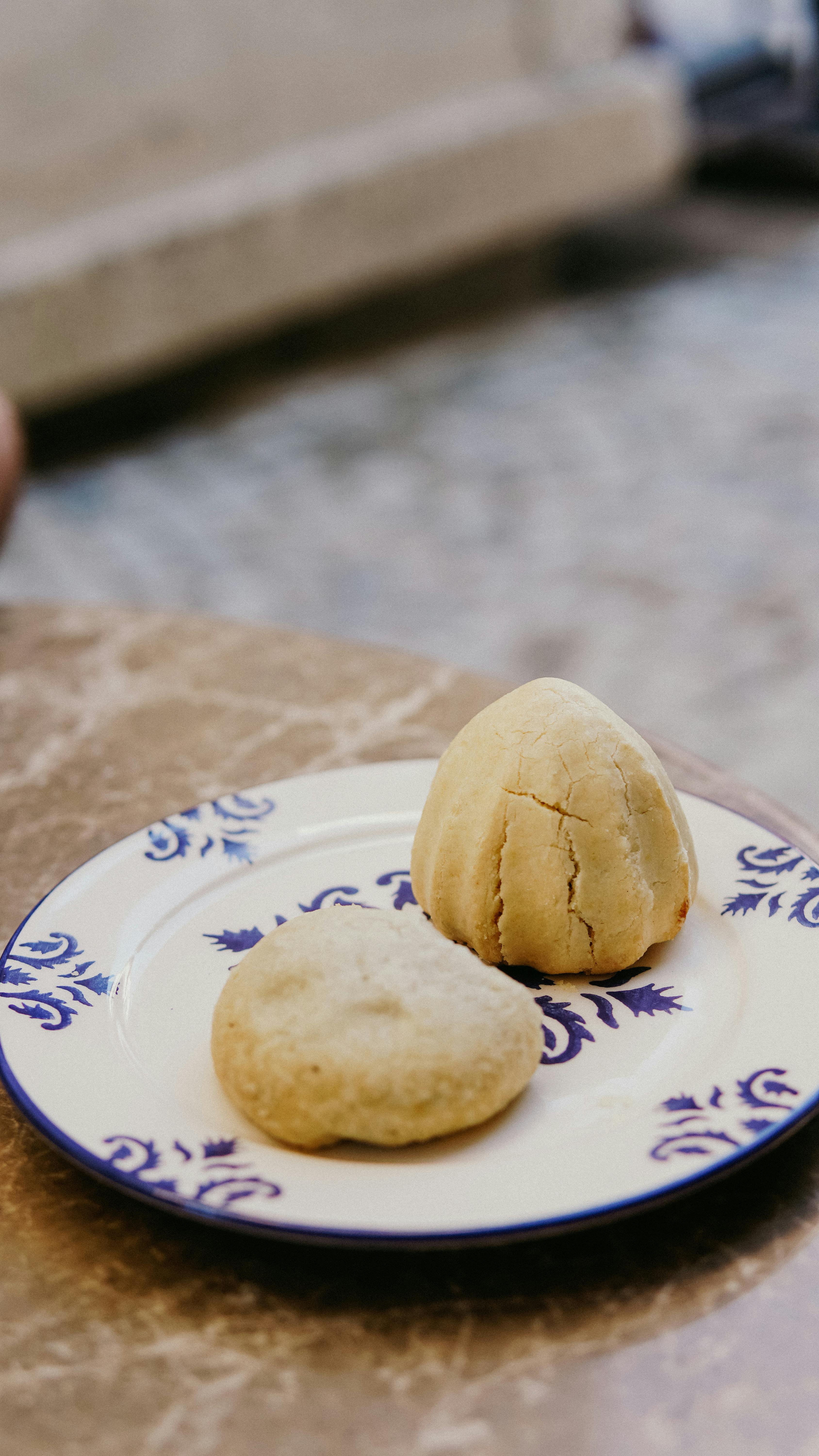 Cookies on Plate · Free Stock Photo