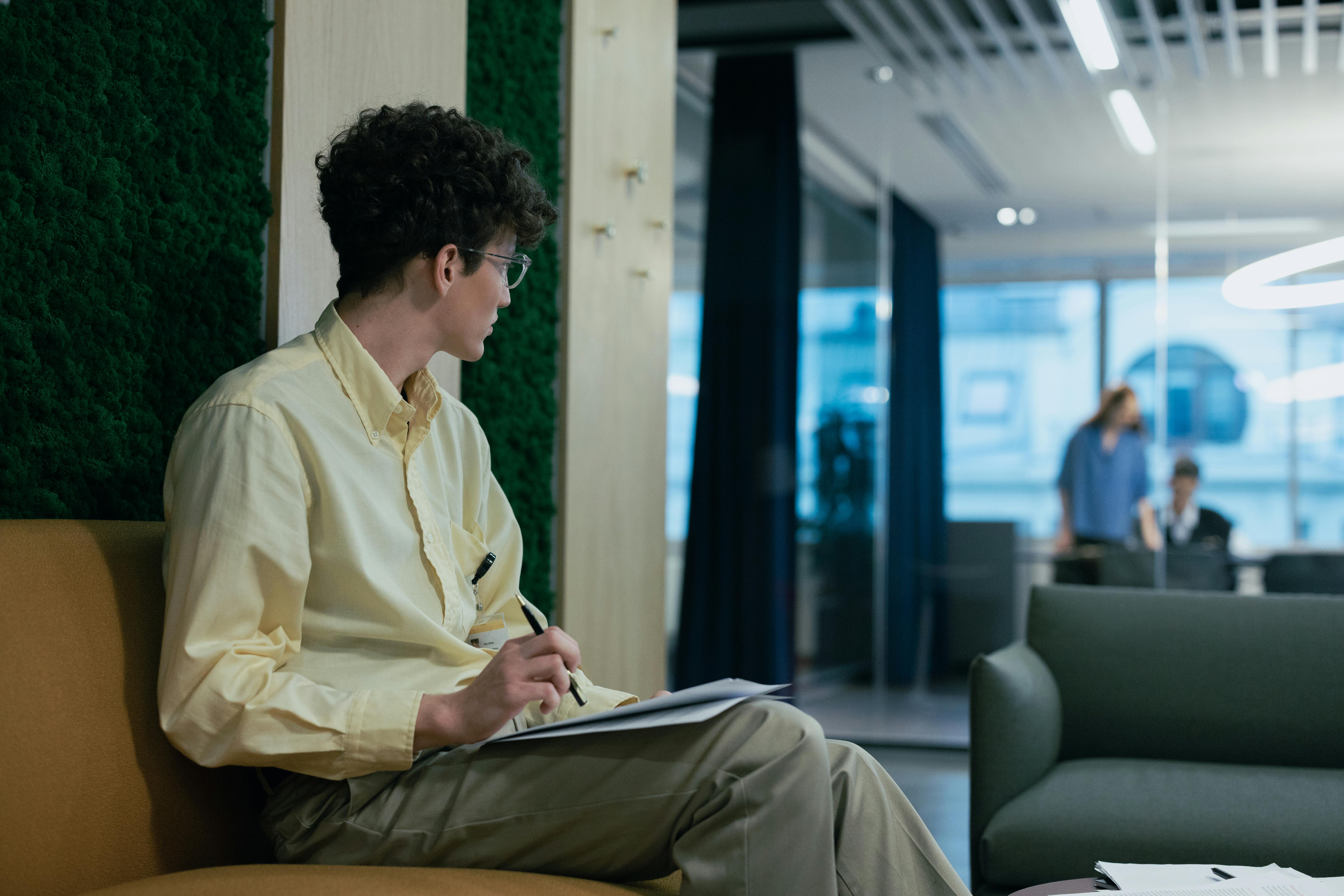 Relaxed Work Environment Team Photos, Download The BEST Free Relaxed ...