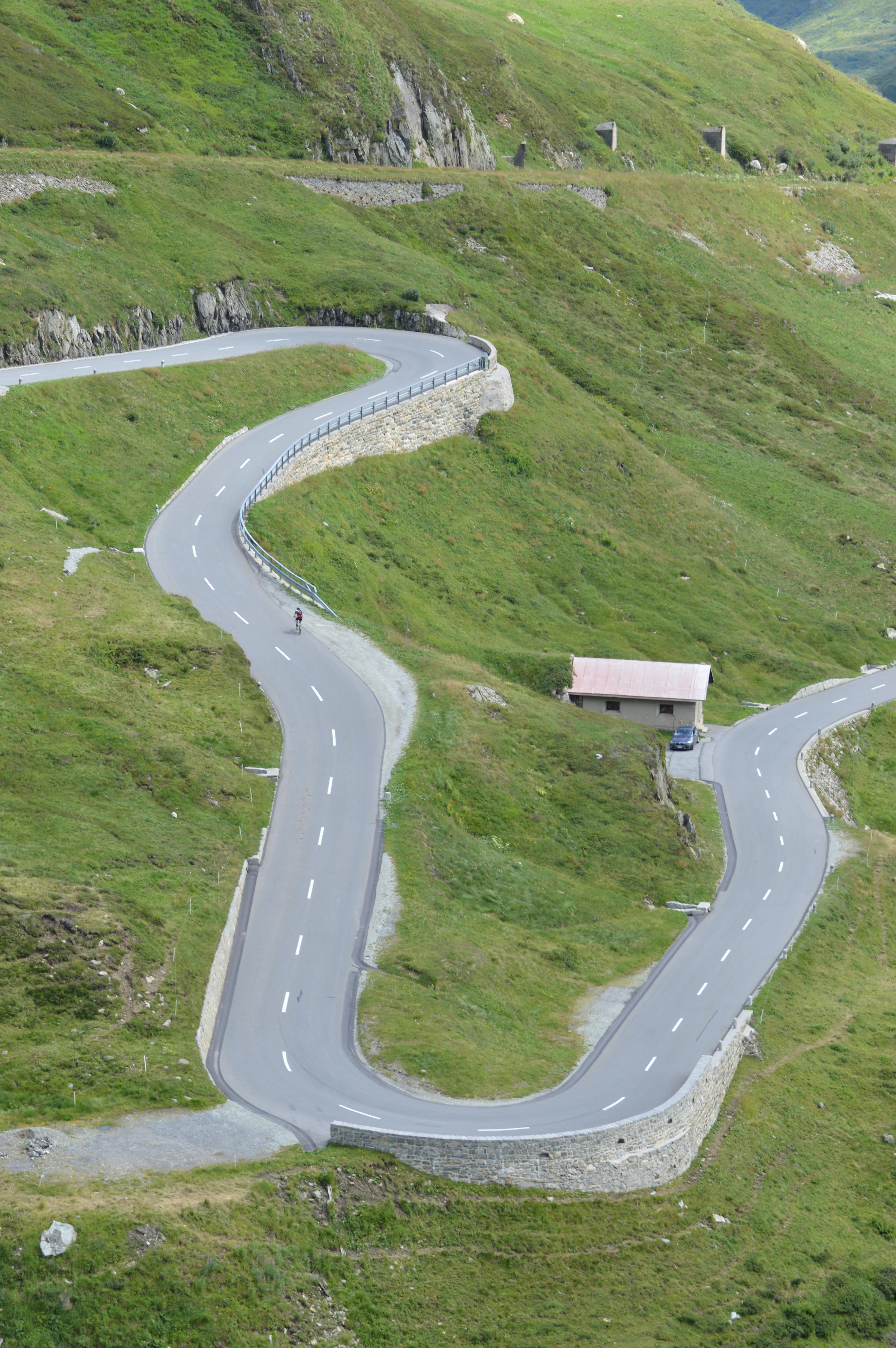 Road on Hill in Mountain Landscape · Free Stock Photo