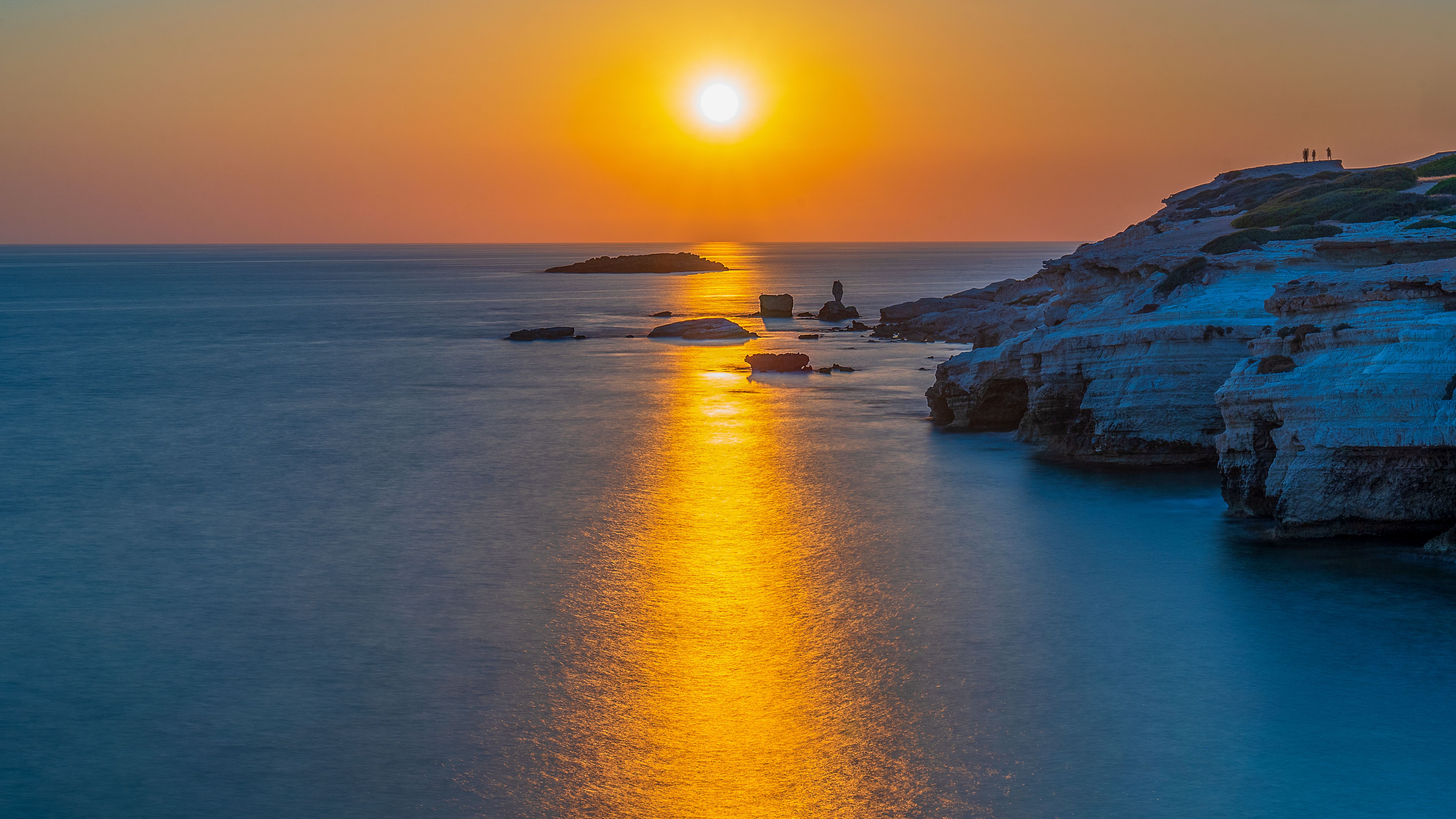 Sunset Reflection over the Sea Surface · Free Stock Photo
