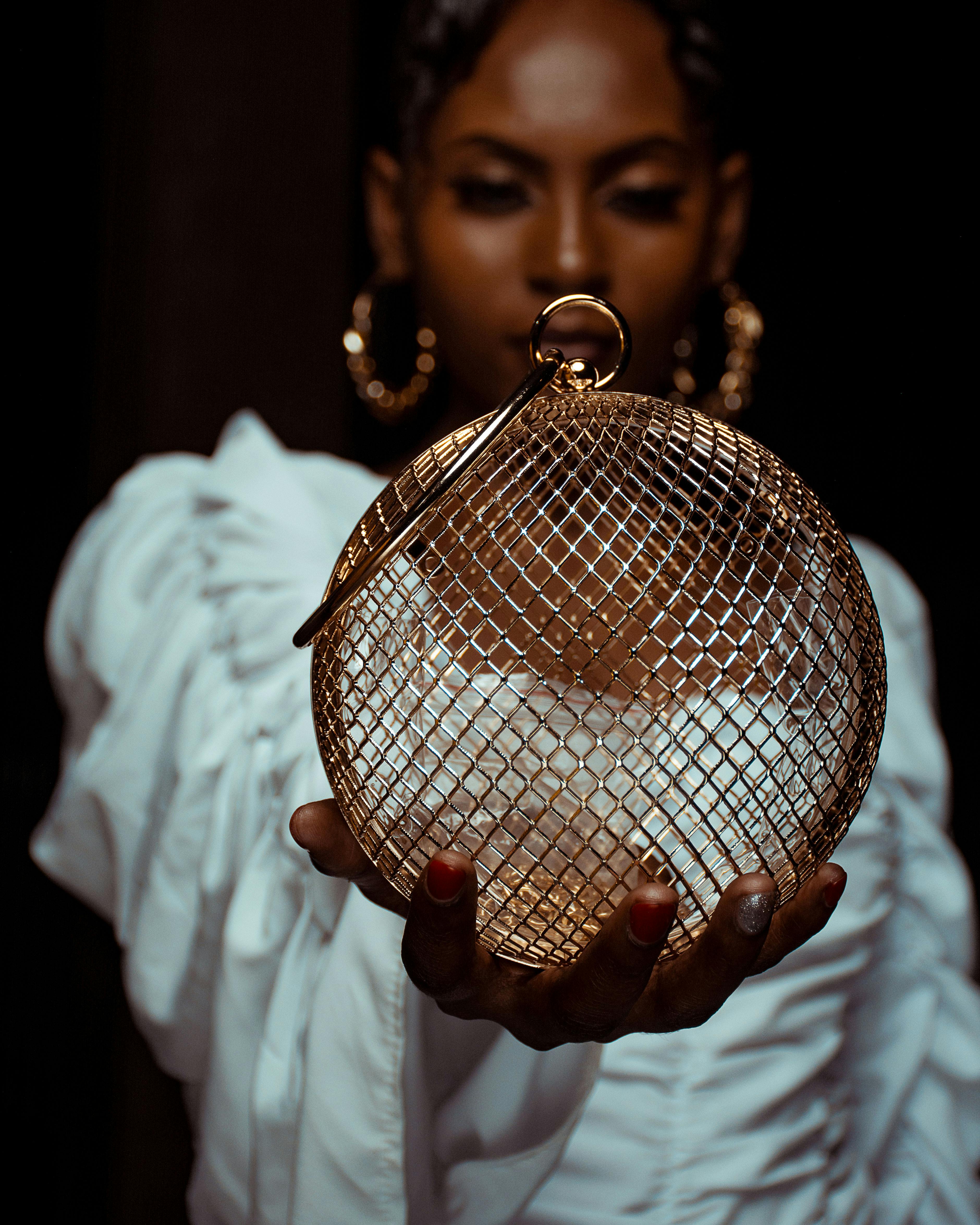 Hand Holding Object Photos, Download The BEST Free Hand Holding Object ...