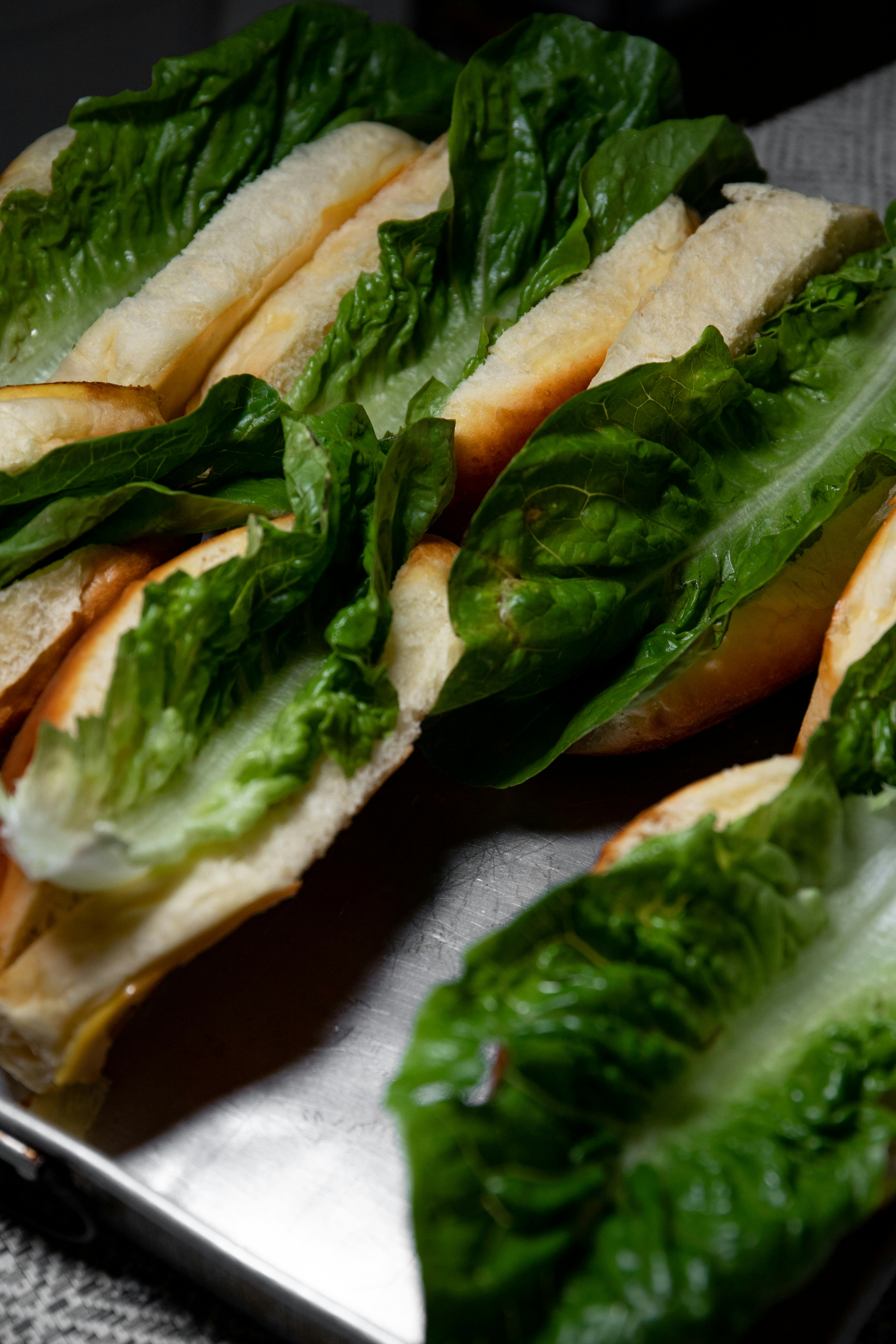 Bread with Lettuce on the Tray · Free Stock Photo