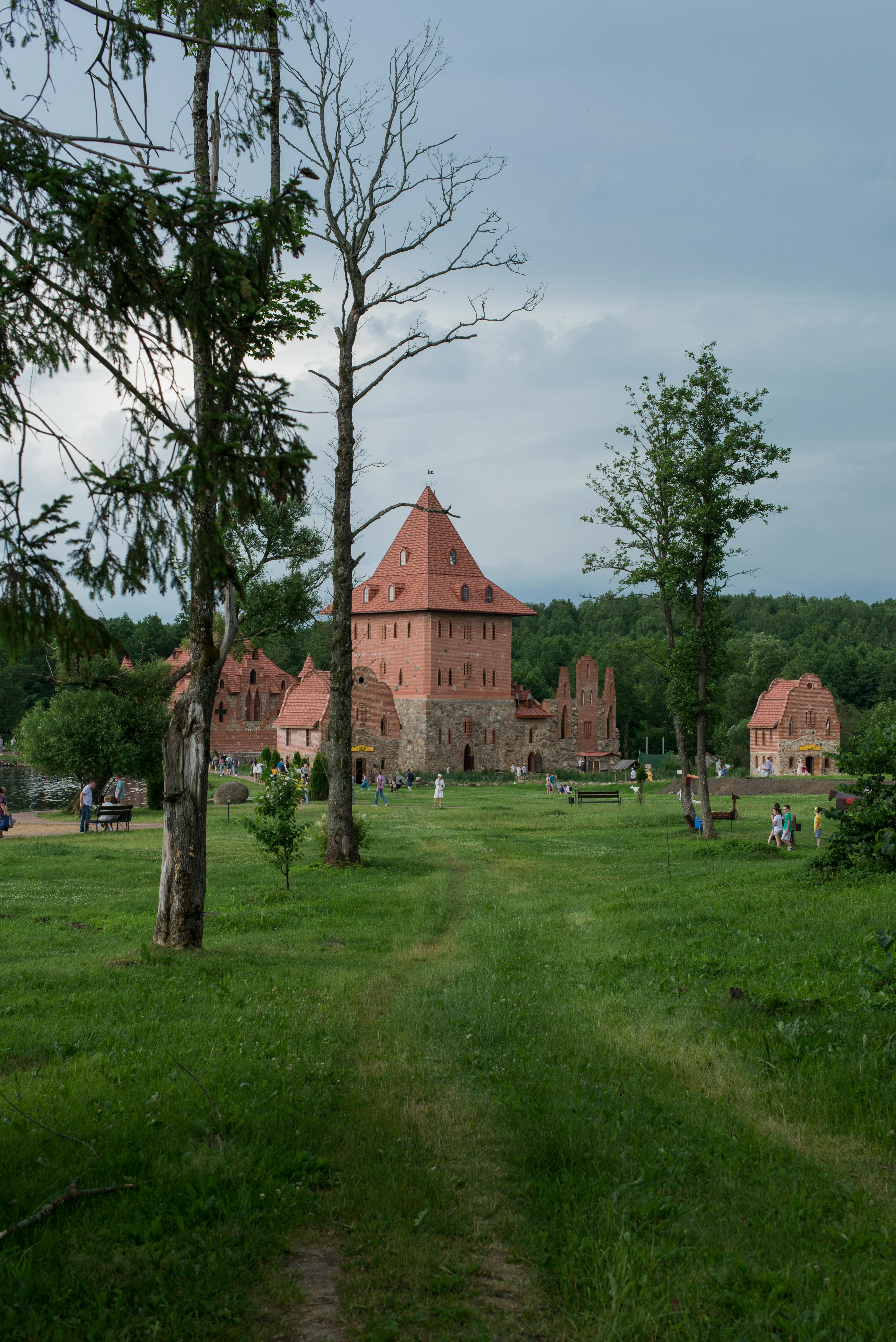 Panski Maentak Sula Palace in Belarus · Free Stock Photo