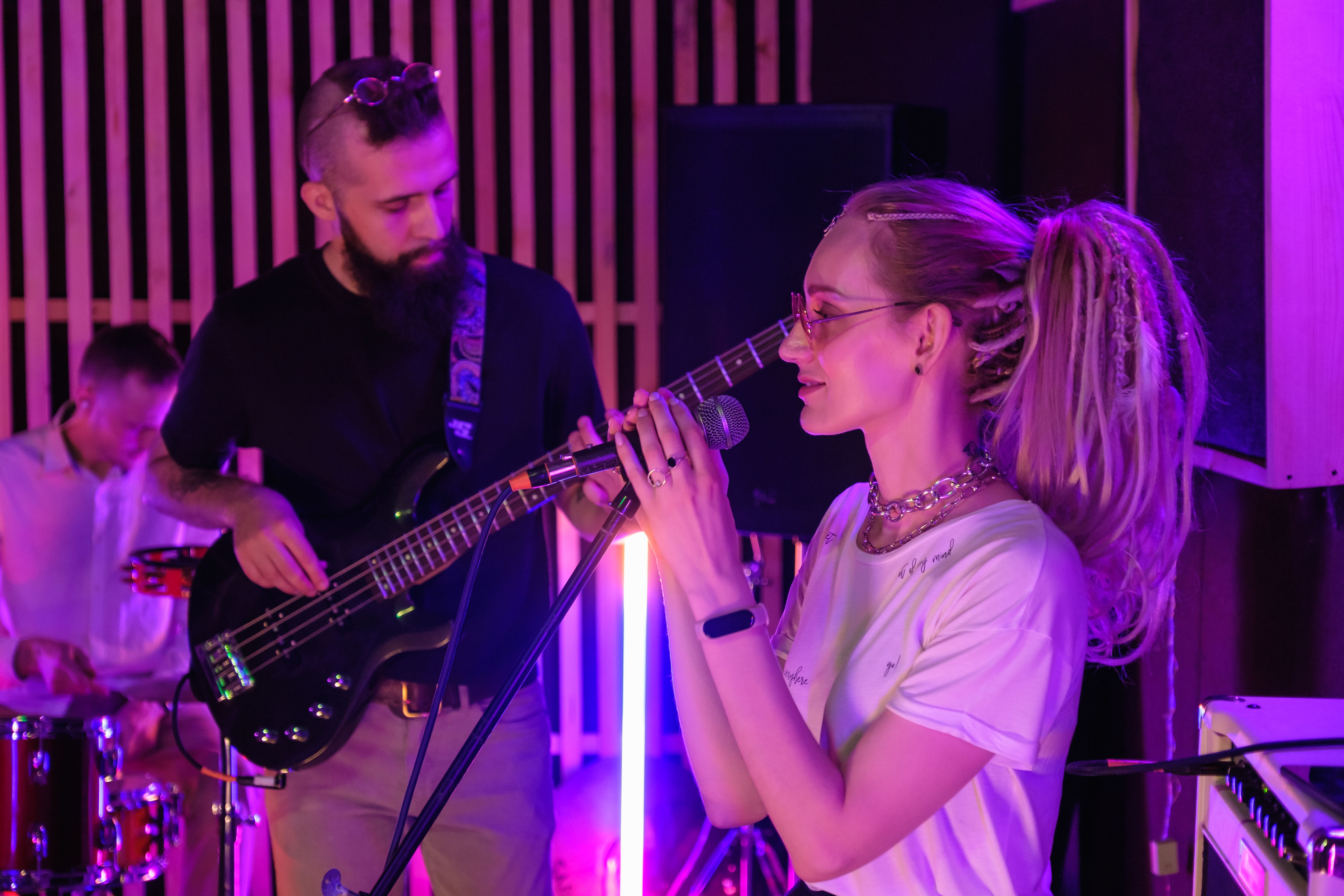 Live Band Photos, Download The BEST Free Live Band Stock Photos & HD Images