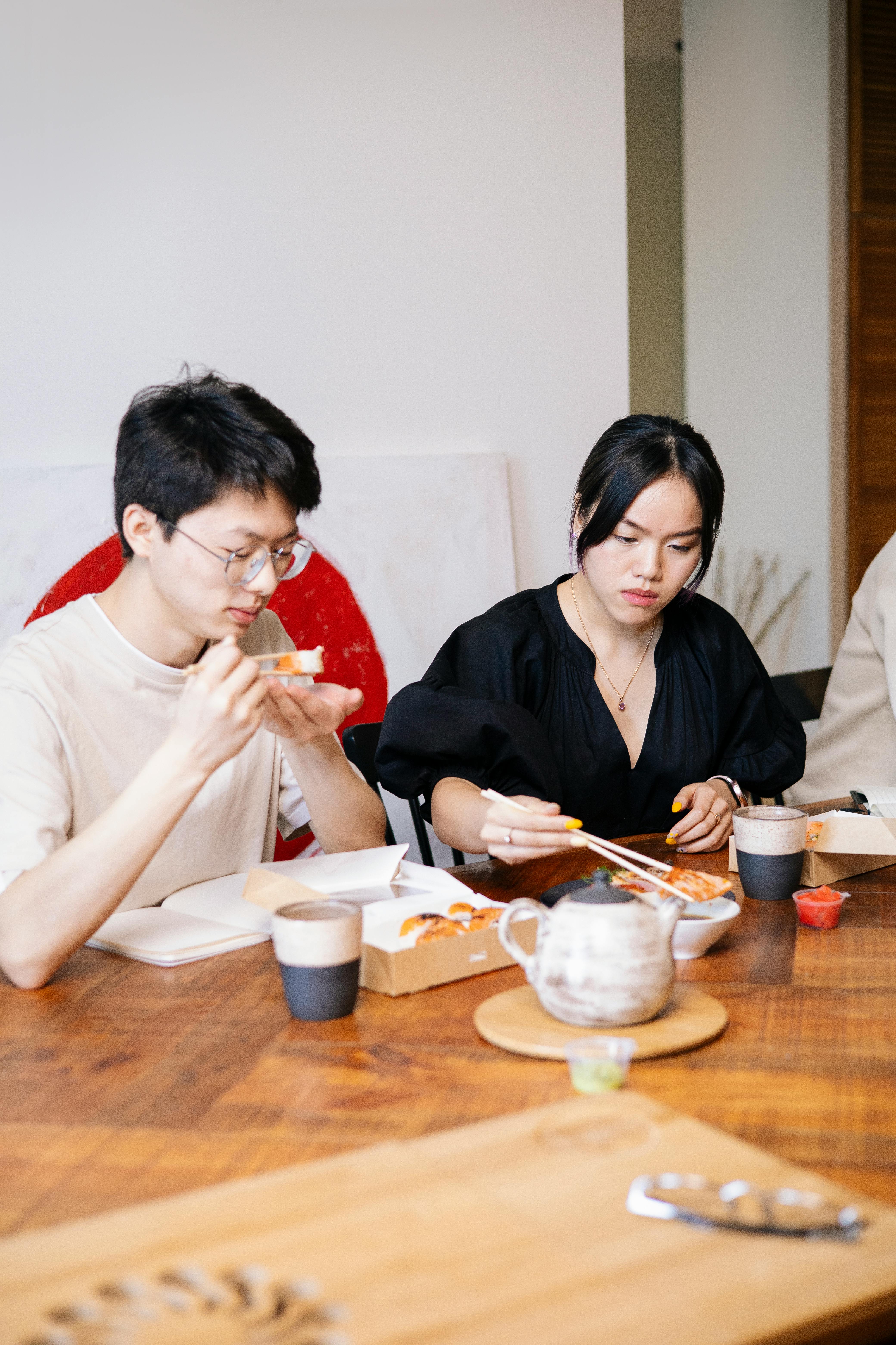 Corporate Team Building Eating Photos, Download The BEST Free Corporate ...