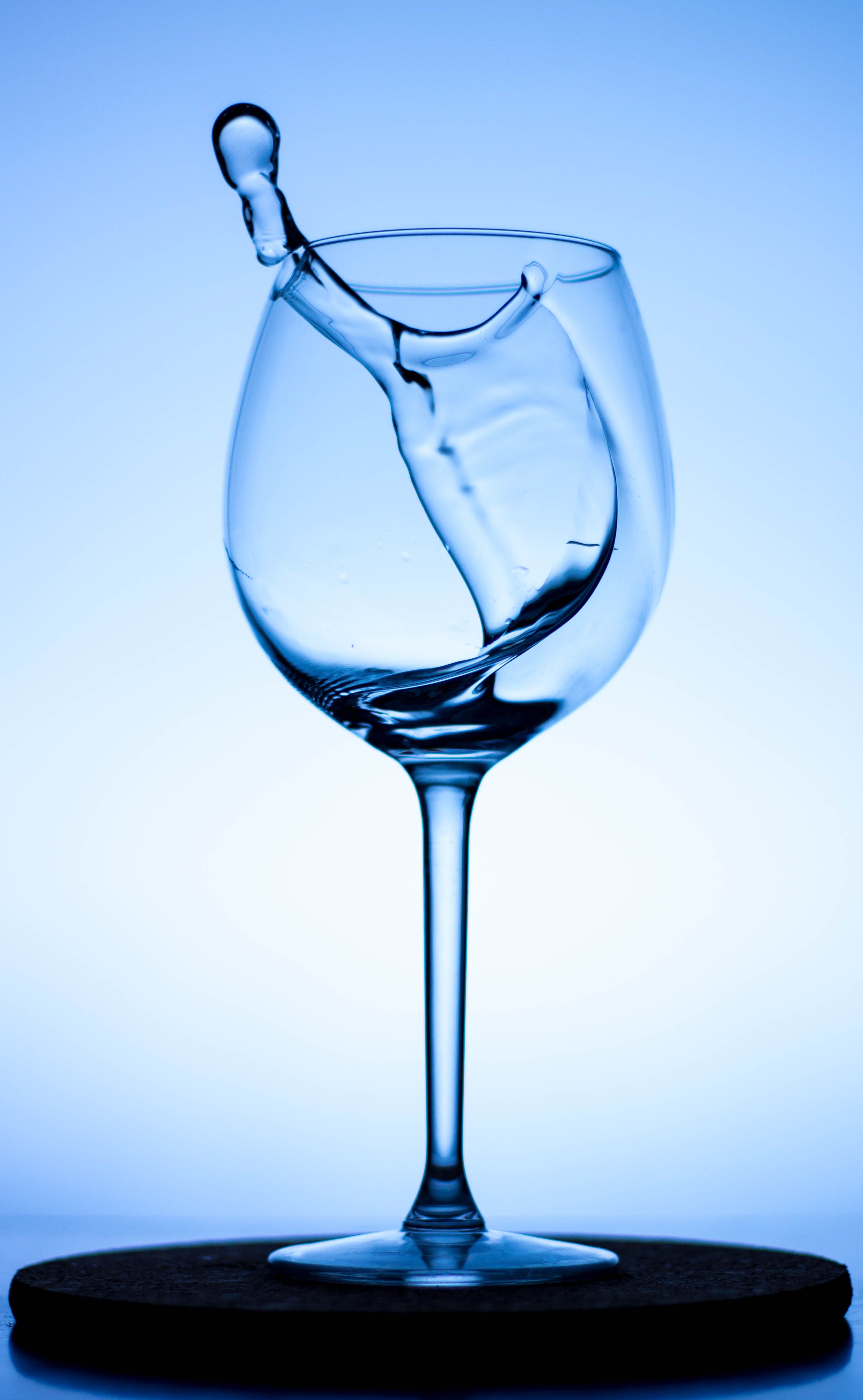 Close-Up Shot of Wine Glasses · Free Stock Photo