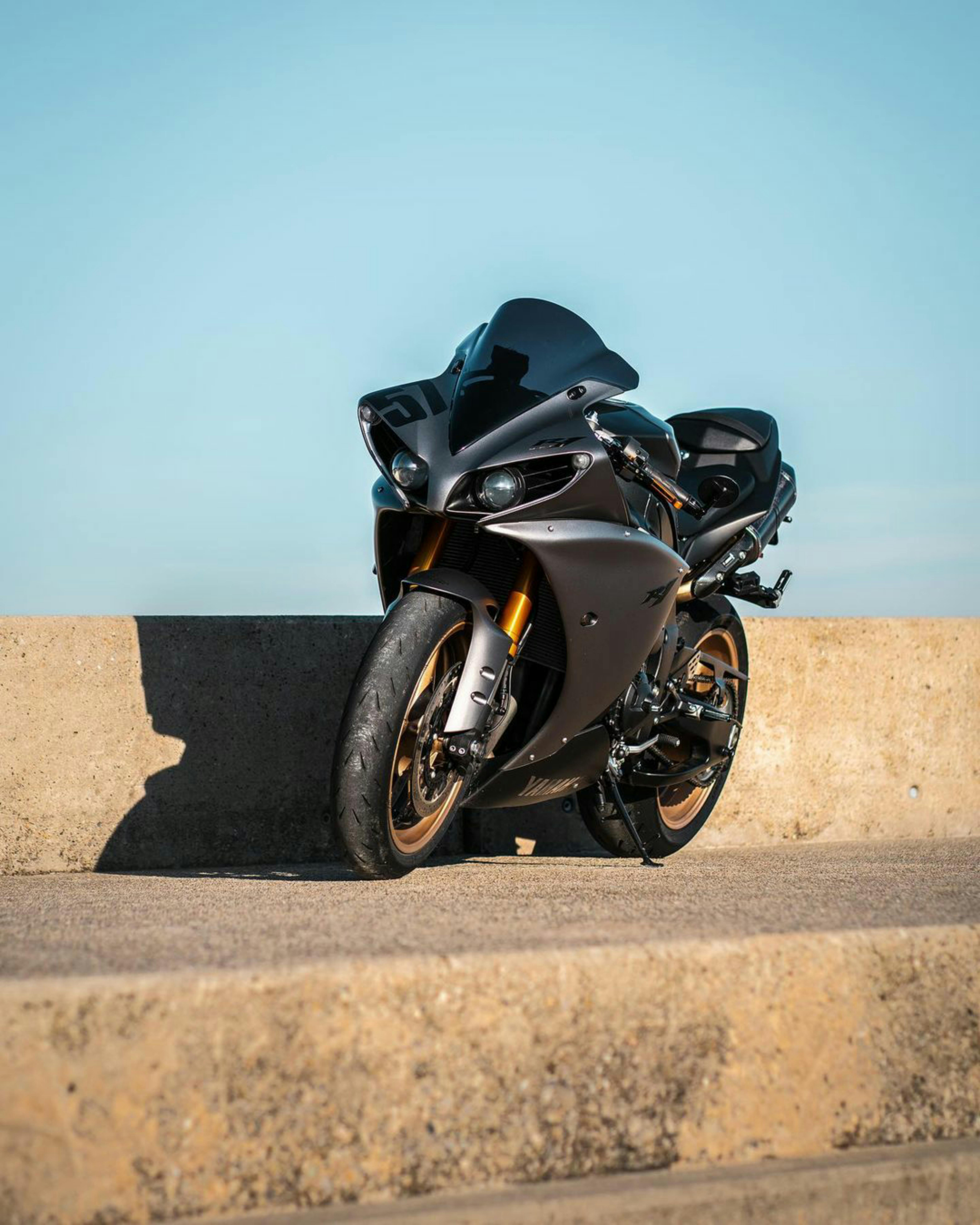 A Black Sports Bike Parked on the Street · Free Stock Photo