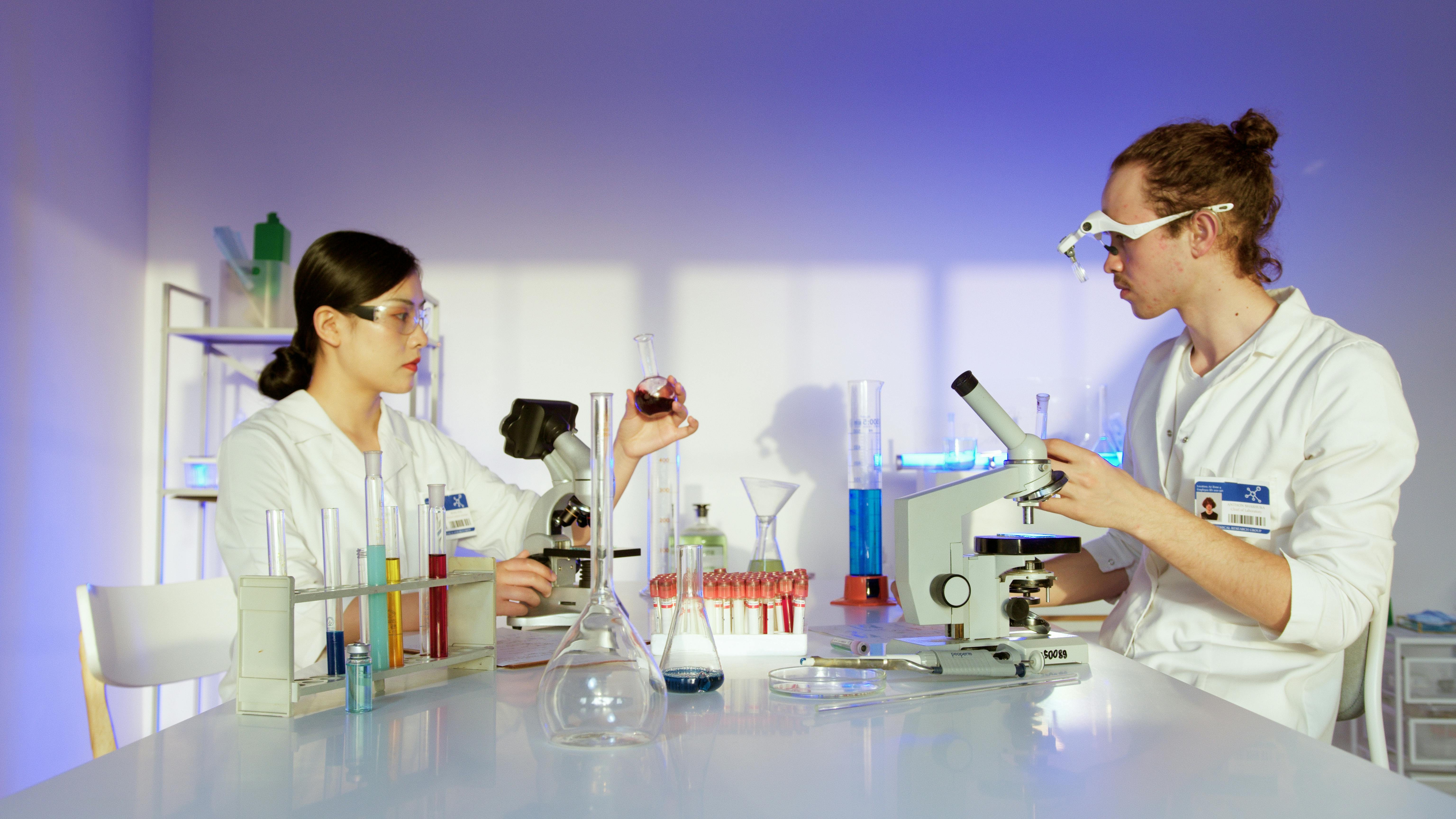 Scientist in Laboratory · Free Stock Photo