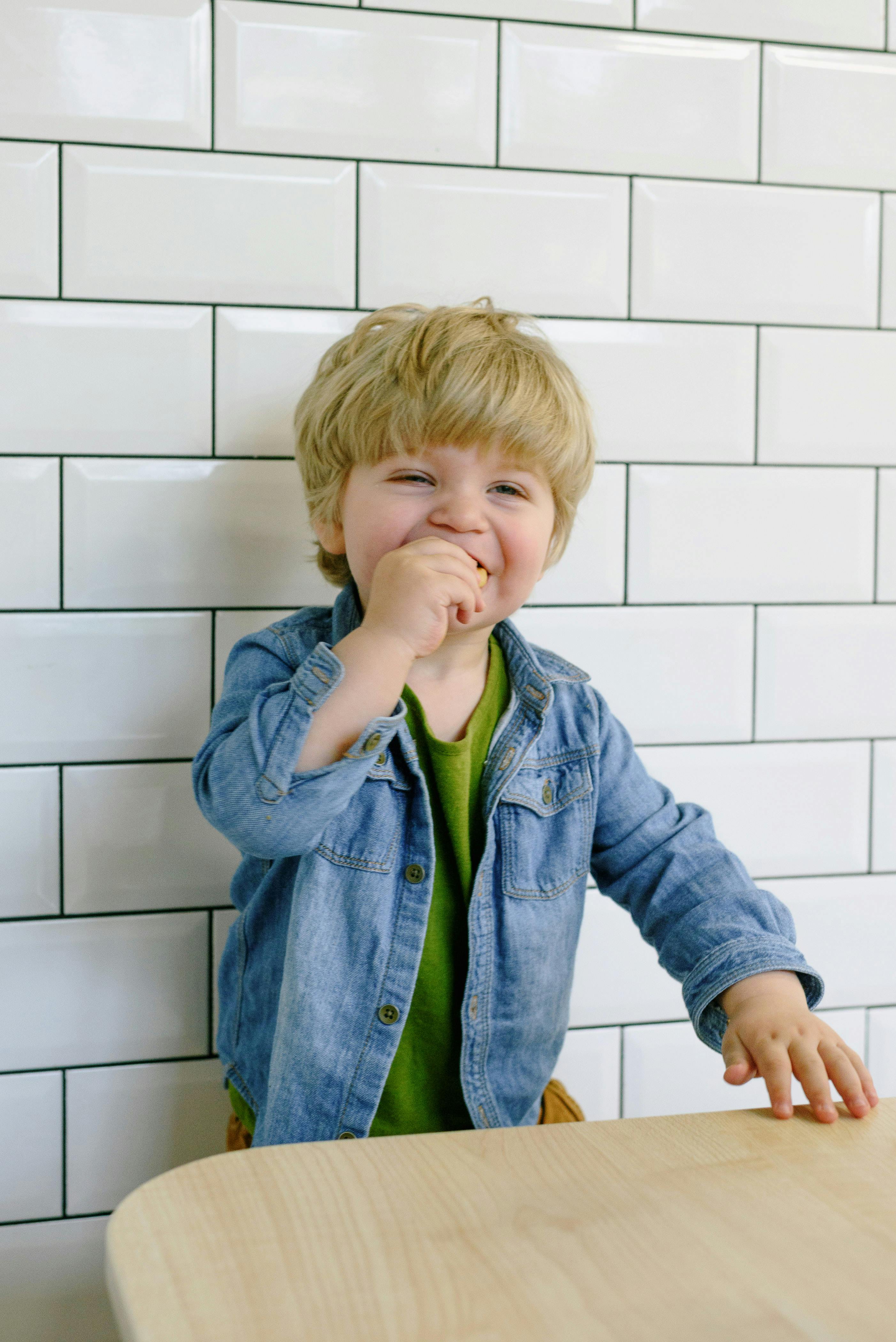 Hand Portrait Photos, Download The BEST Free Hand Portrait Stock Photos ...