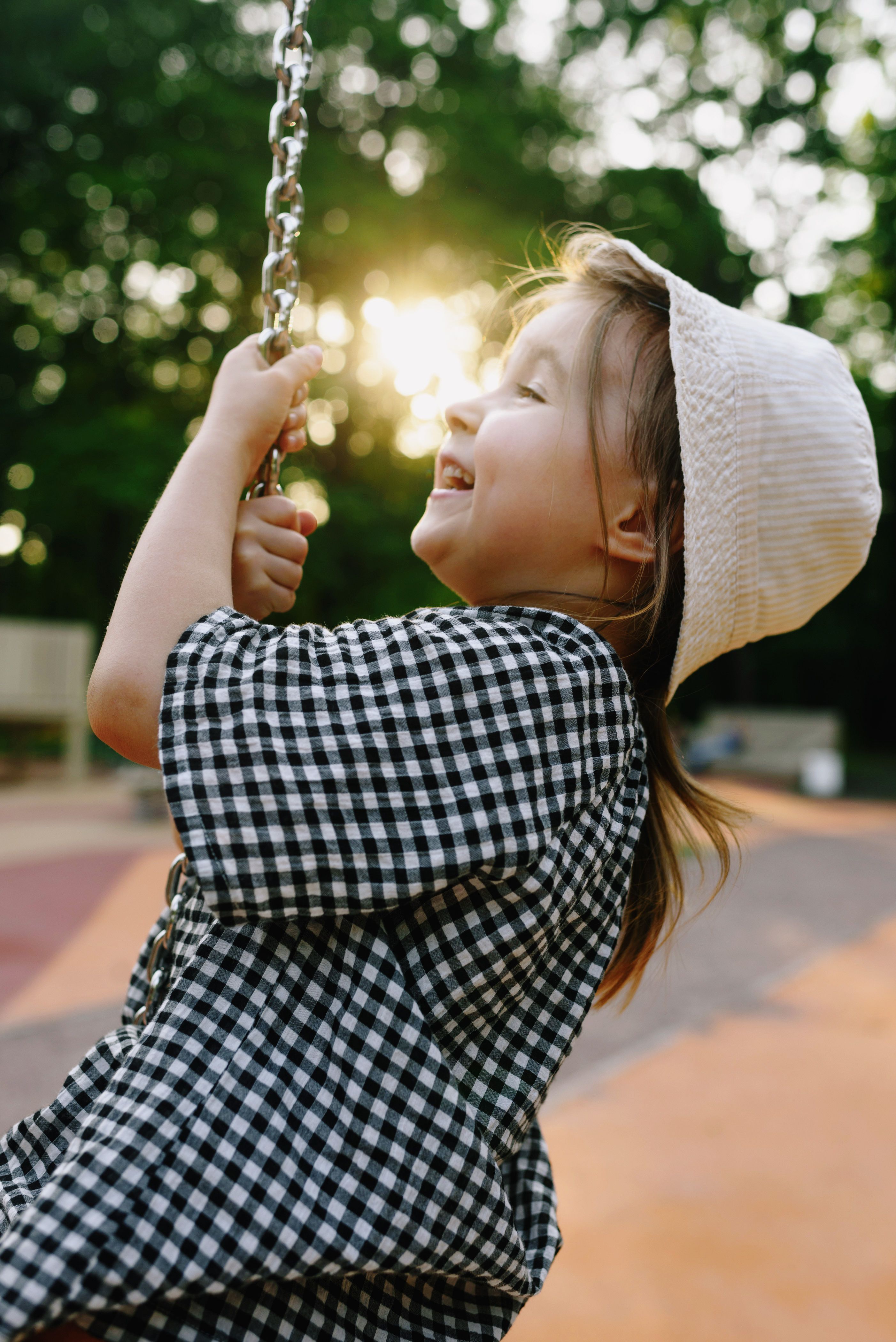 Sunset With Chain Turns To Freedom Photos, Download The BEST Free ...