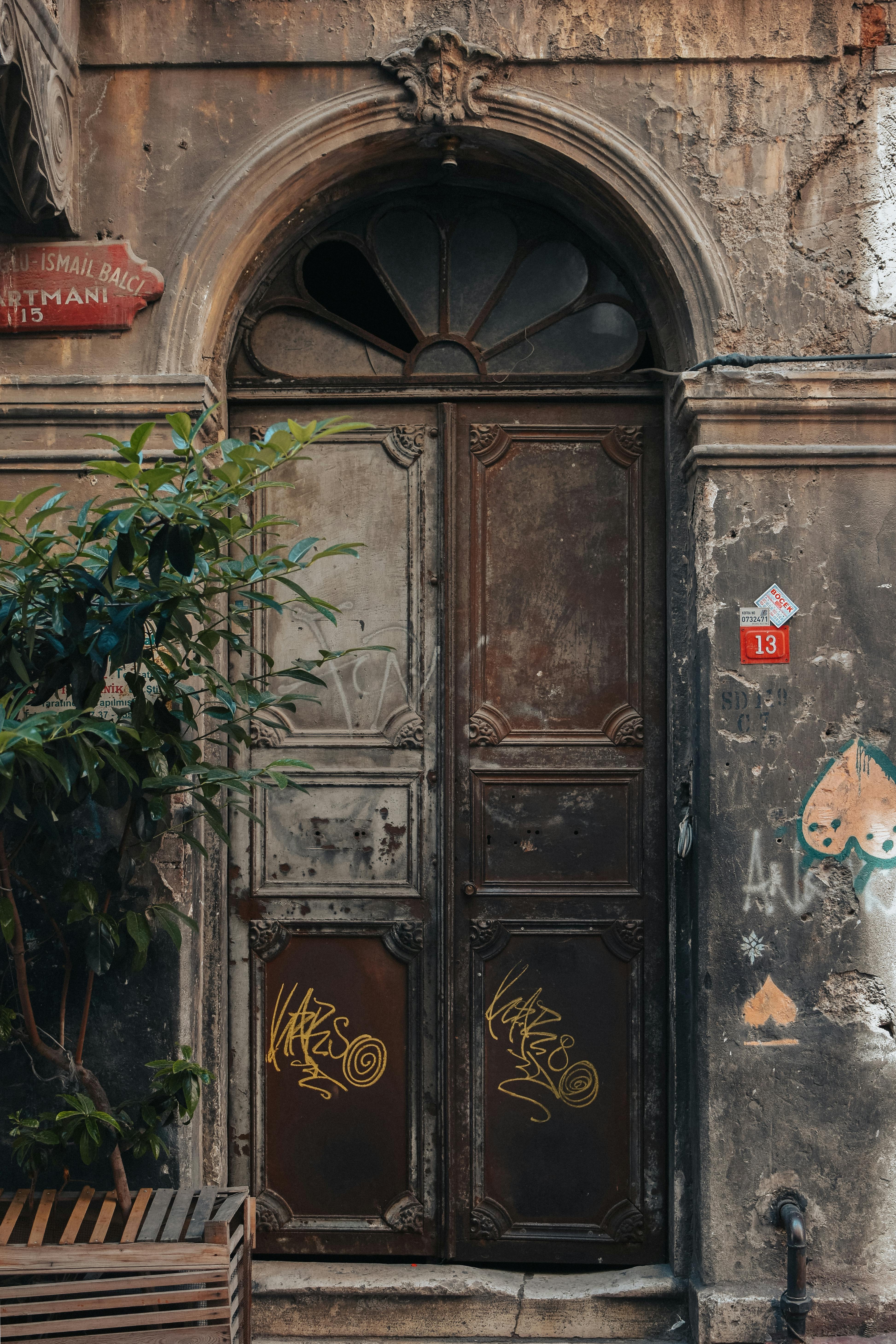 Old Building Back Door Photos, Download The BEST Free Old Building Back ...