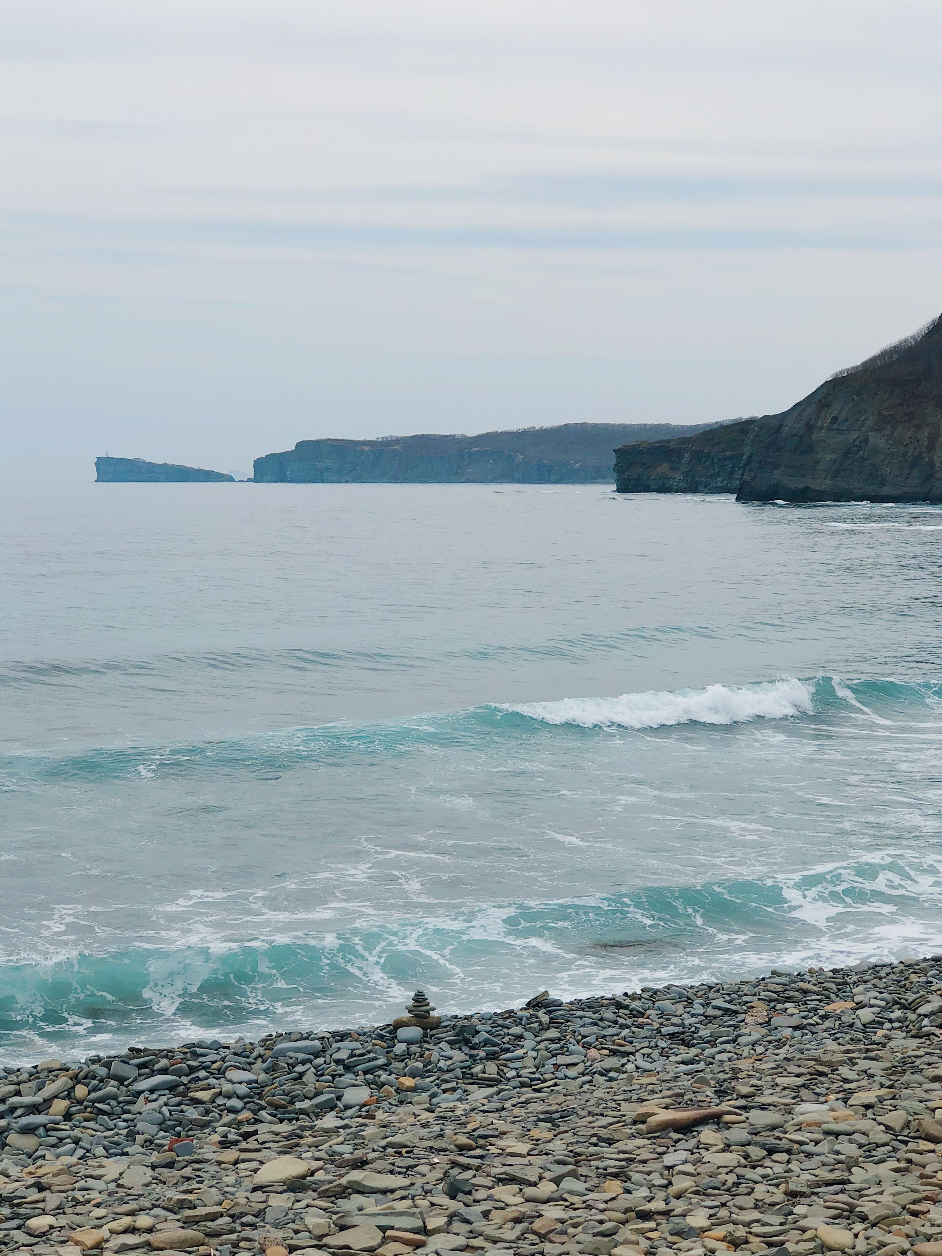 An Ocean Waves Crashing on Rocky Shore · Free Stock Photo