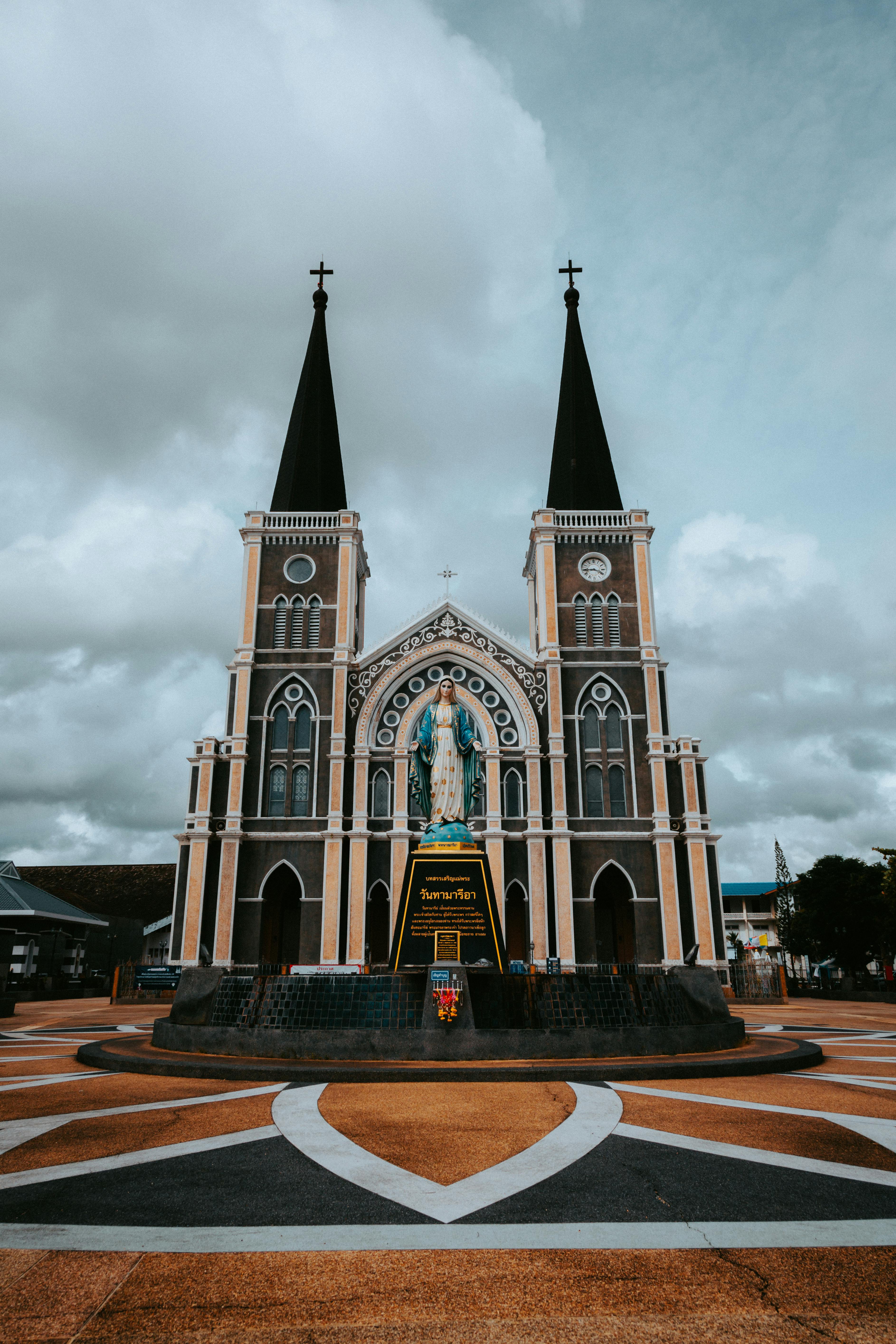 Clouds over Church · Free Stock Photo