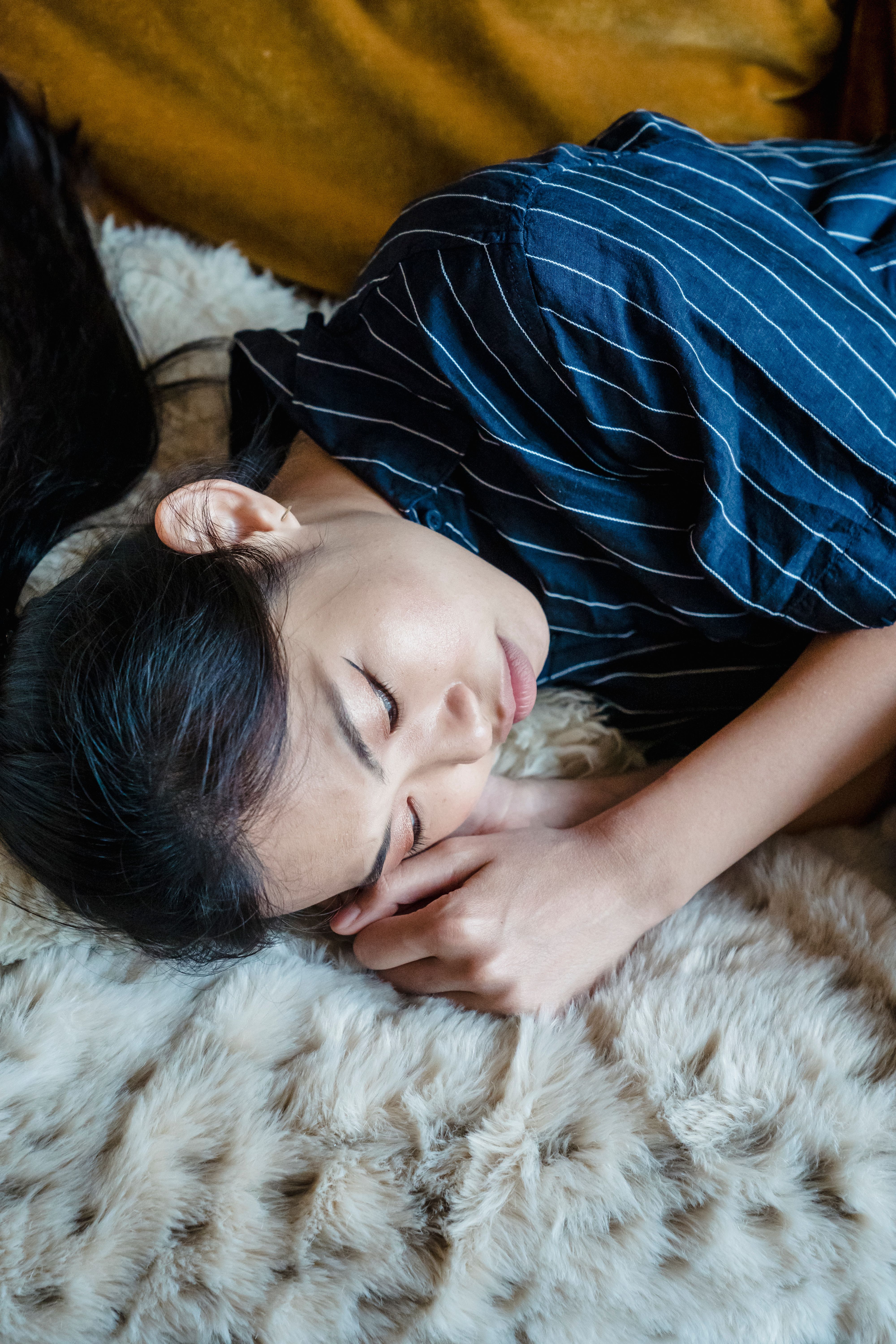 Overthinking Woman Photos, Download The BEST Free Overthinking Woman ...
