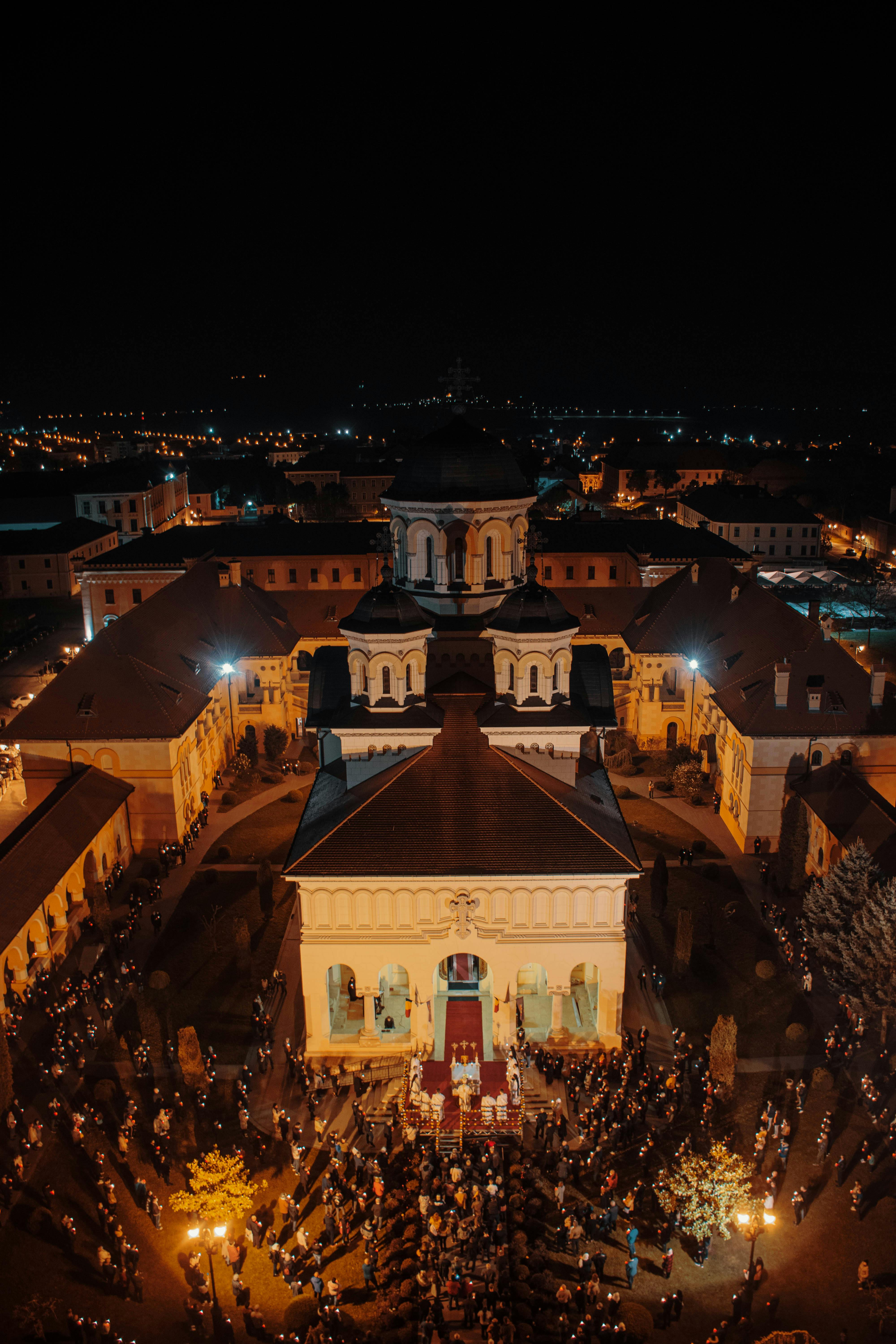 Crowd Gathered around Church in Old Town · Free Stock Photo