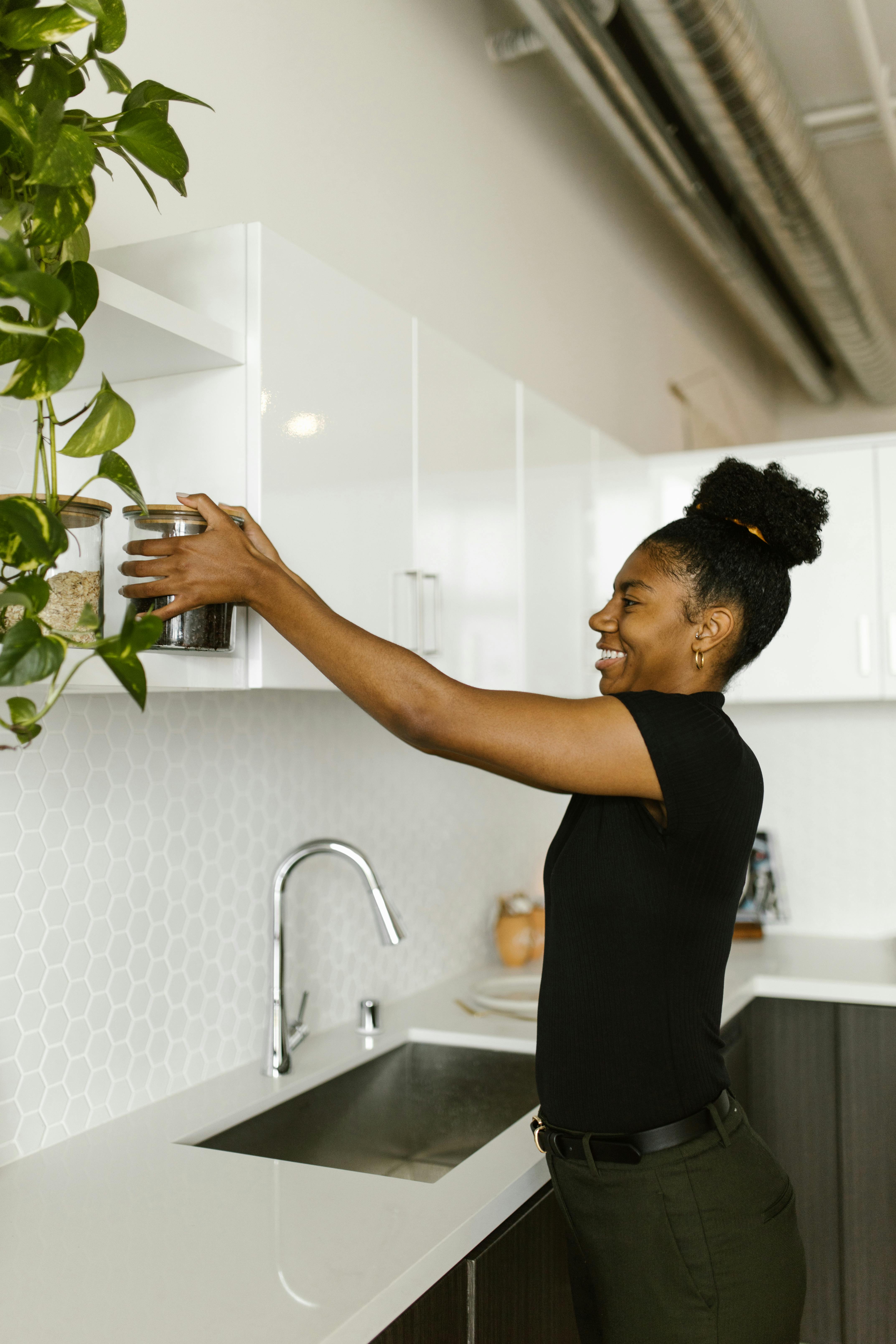 Happy Clean House Vertical Photos, Download The BEST Free Happy Clean ...