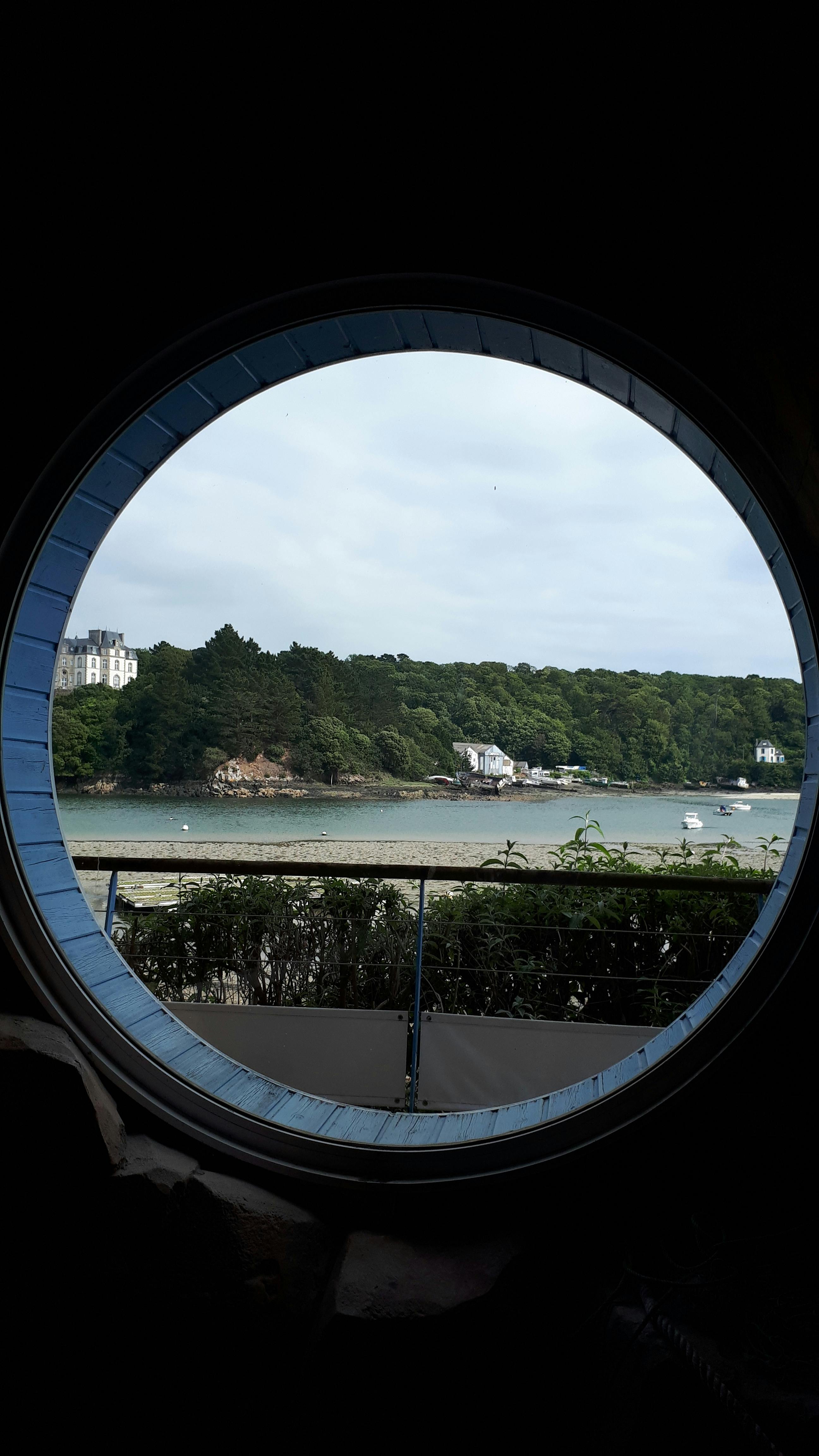 Mer 19 Photos & Videos Collected by Sylvie COLLIN