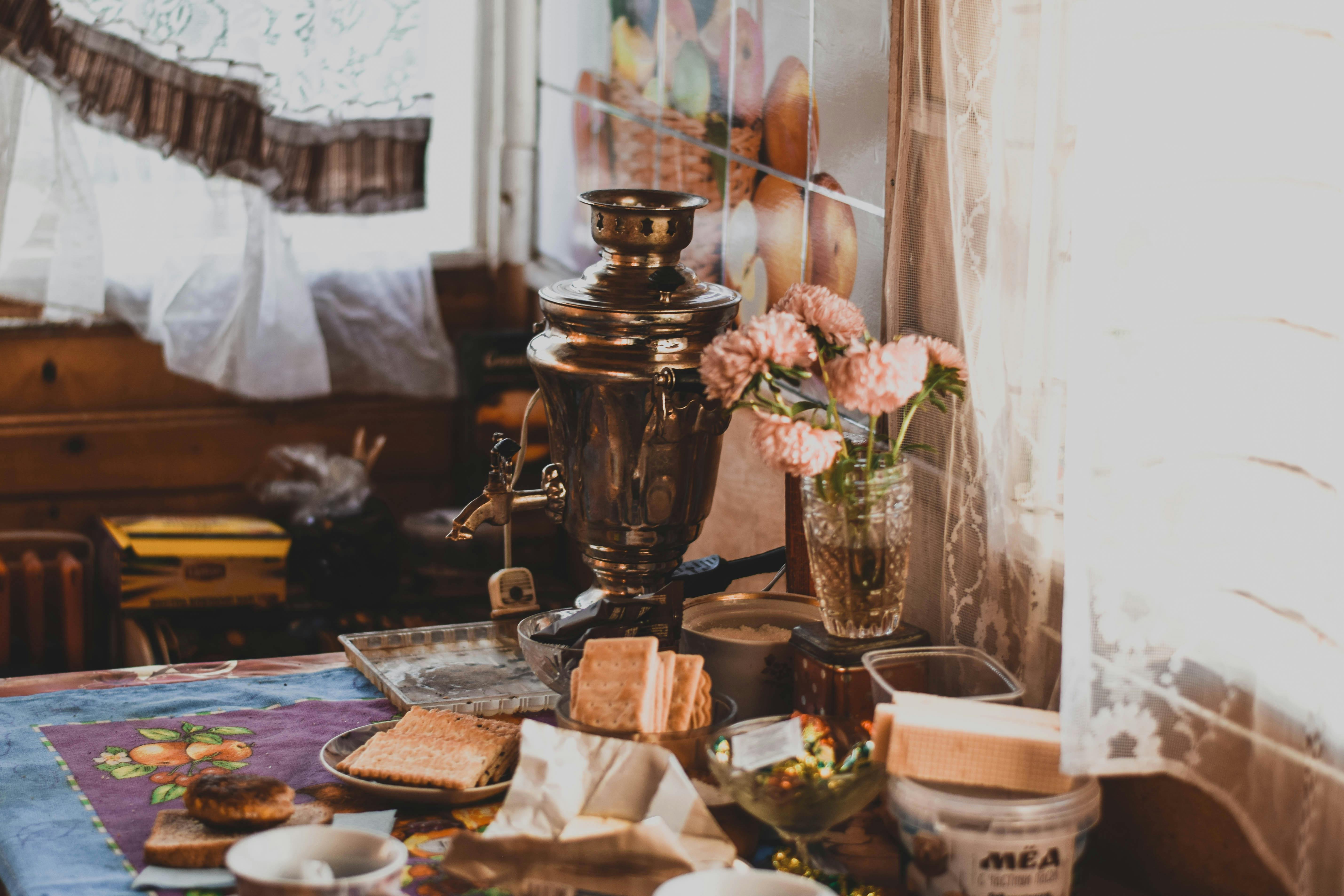 Kintsugi Vase Photos, Download The BEST Free Kintsugi Vase Stock Photos ...