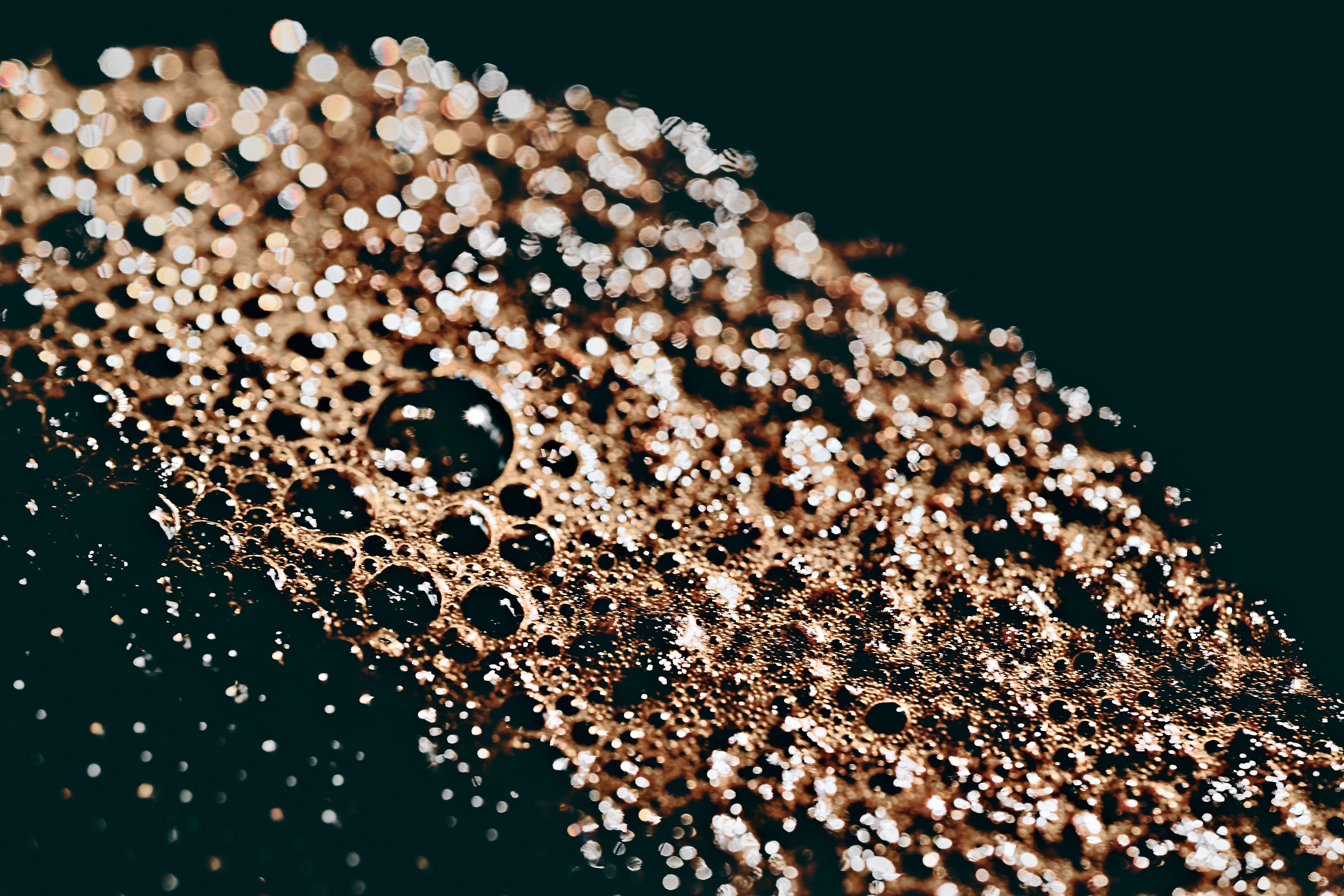 Air Bubbles on Surface · Free Stock Photo
