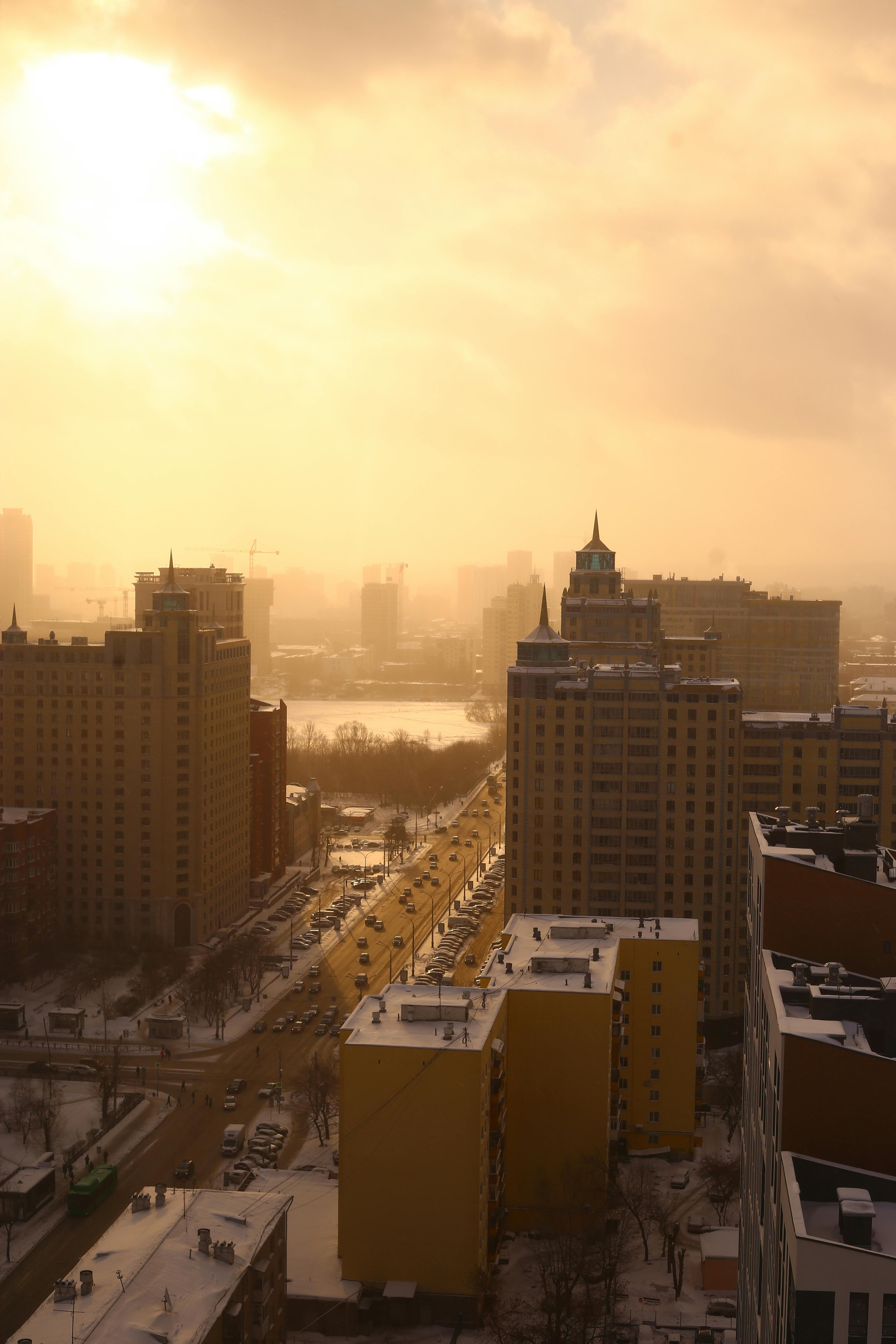 Silhouette of Building during Sunset · Free Stock Photo