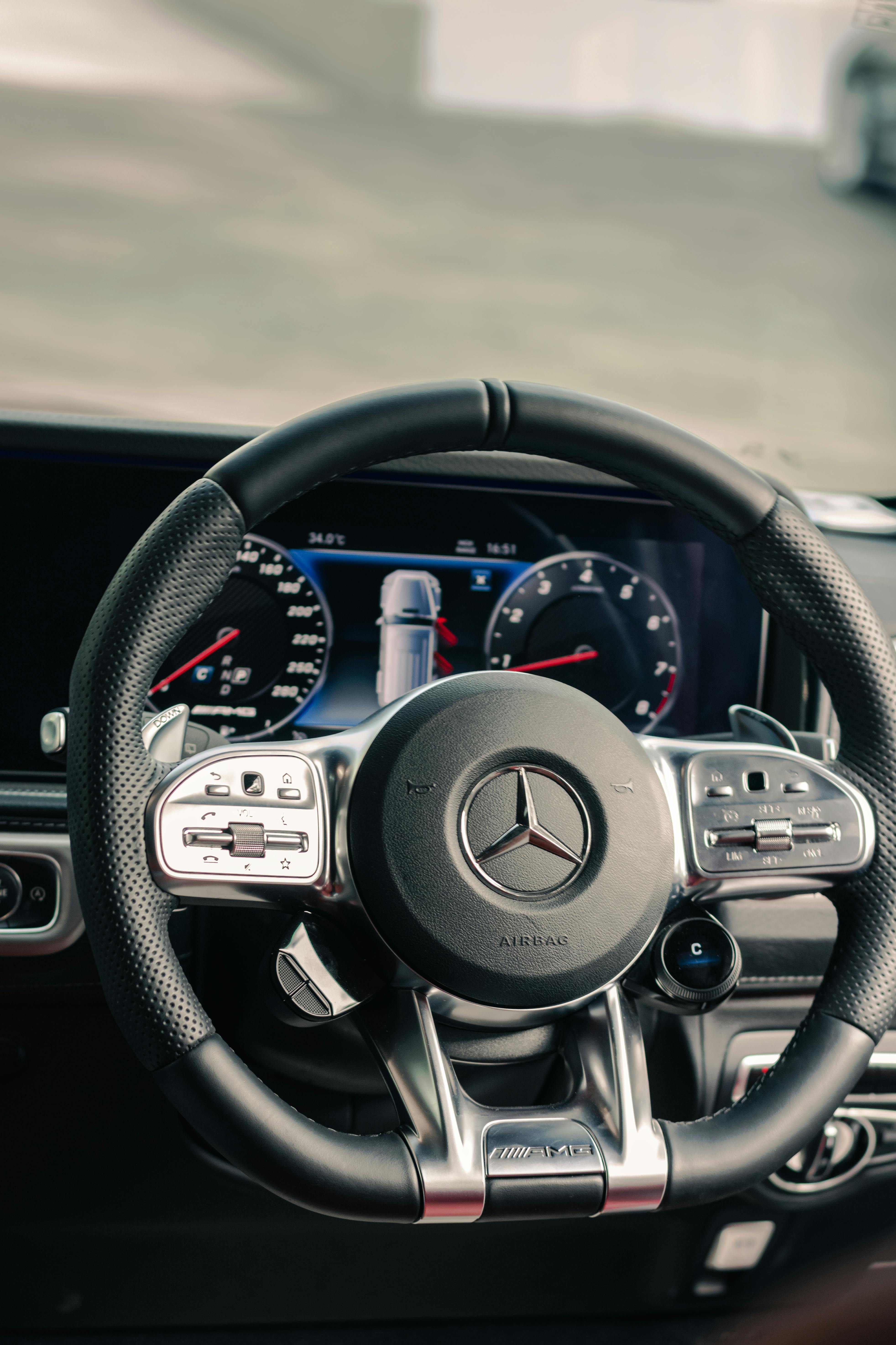 Steering Wheel of a Mercedes Benz · Free Stock Photo