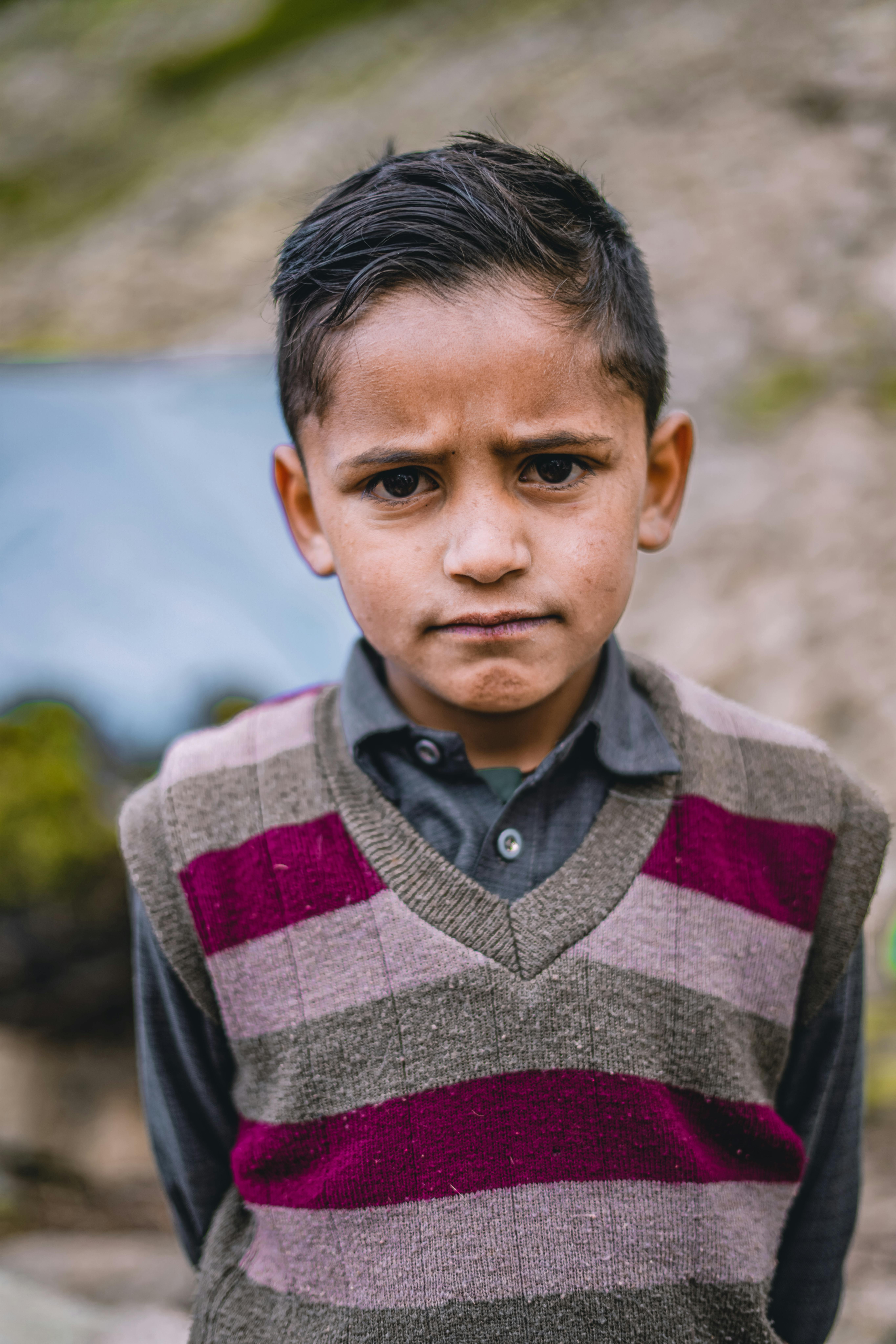 Solo Man Facing Front In Mountain Photos, Download The BEST Free Solo ...