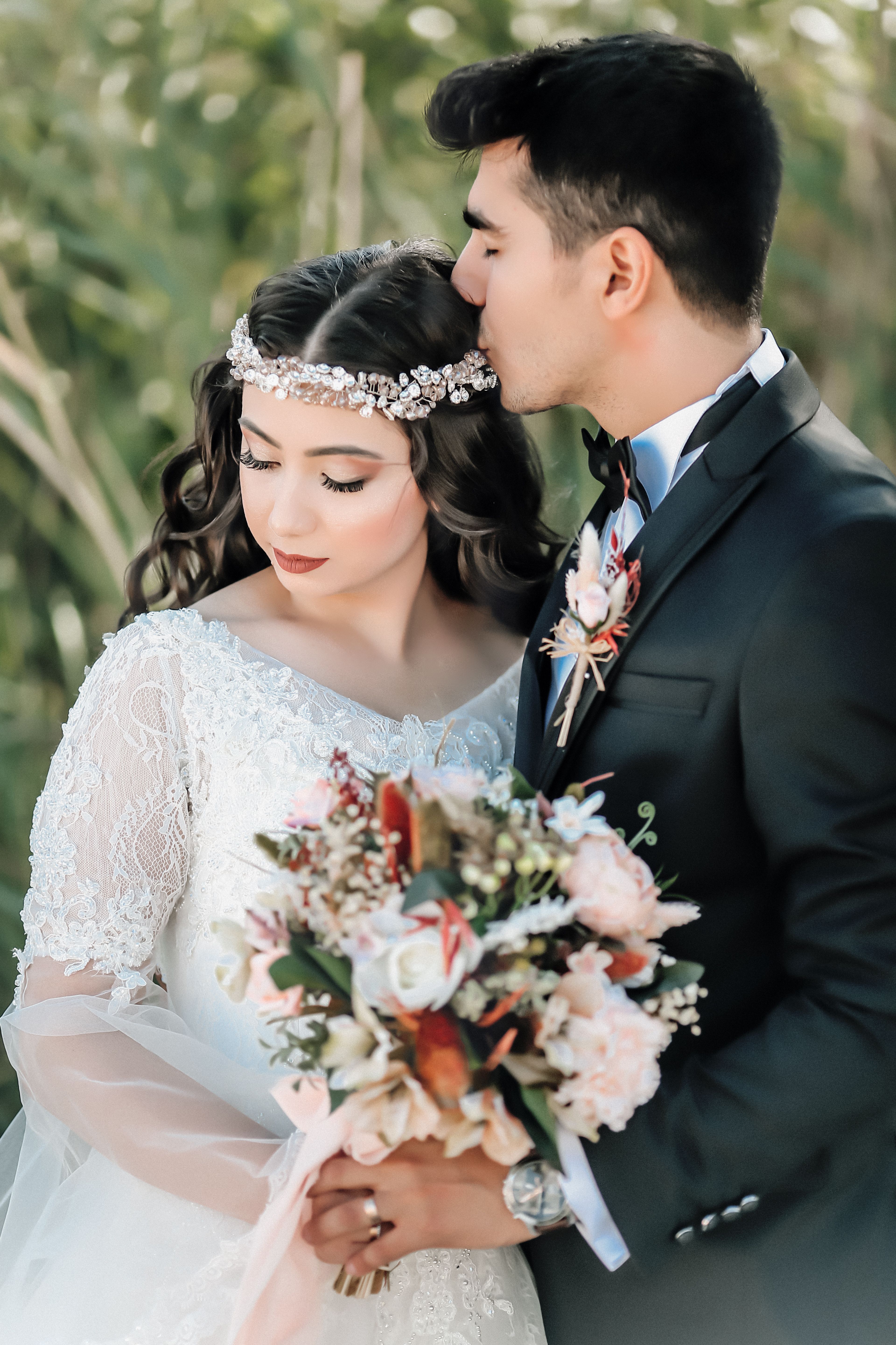 Bridegroom Embracing Bride from Behind · Free Stock Photo