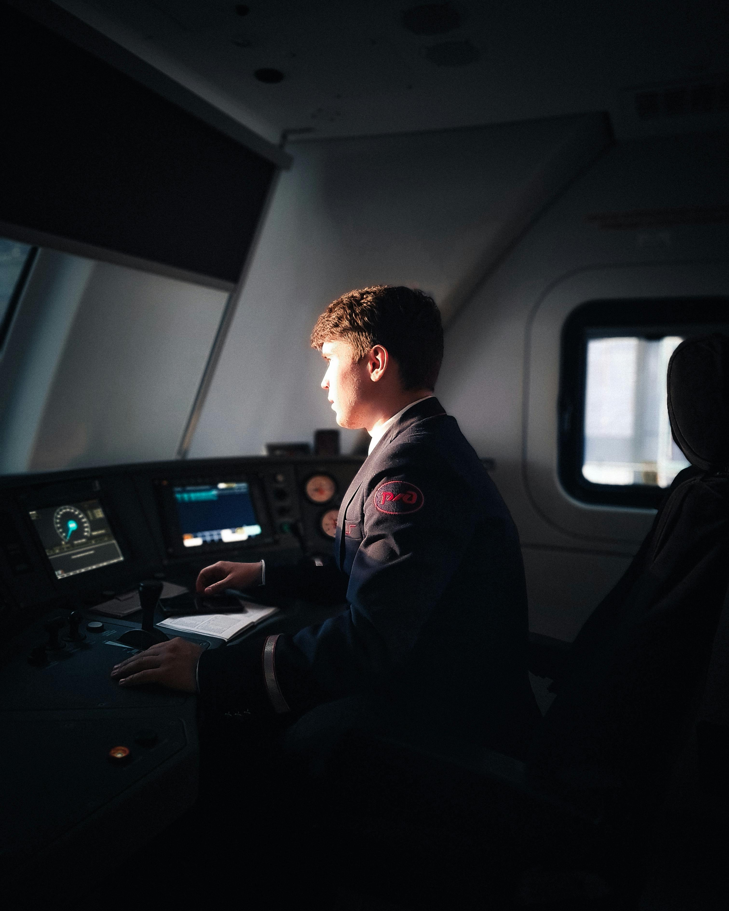 Train Driver Photos, Download The BEST Free Train Driver Stock Photos ...